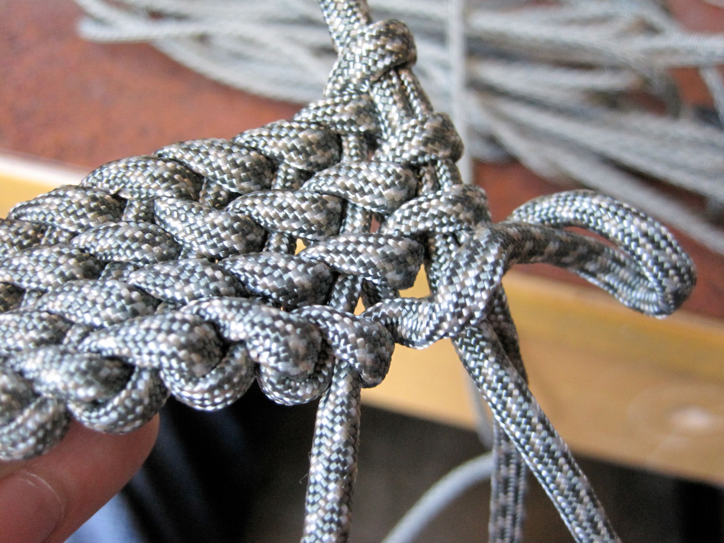 Slatts Paracord Rescue Bracelet (no Buckle) : 7 Steps (with Pictures ...