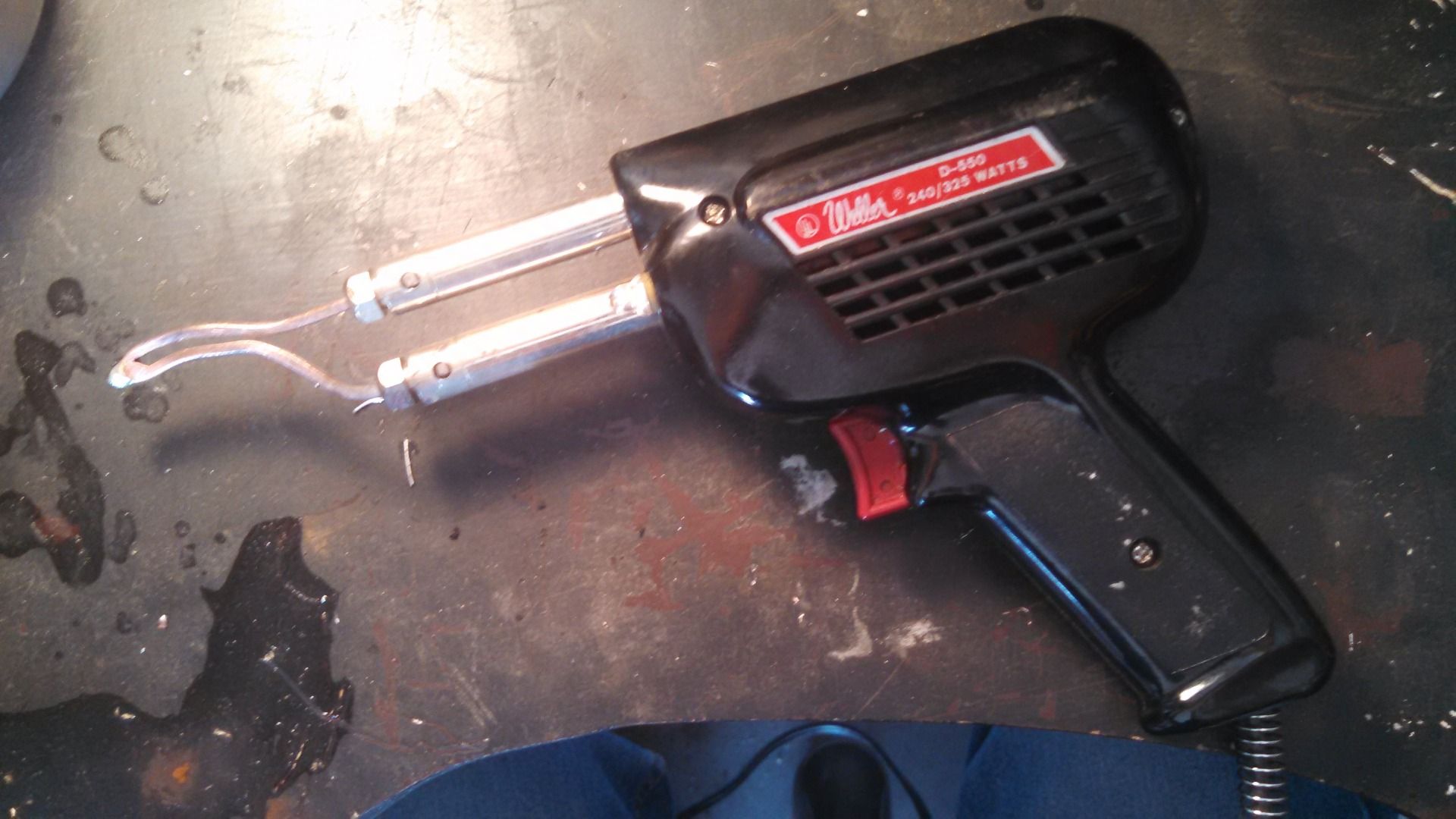 Weller D-550 Tip Exchange : 4 Steps - Instructables