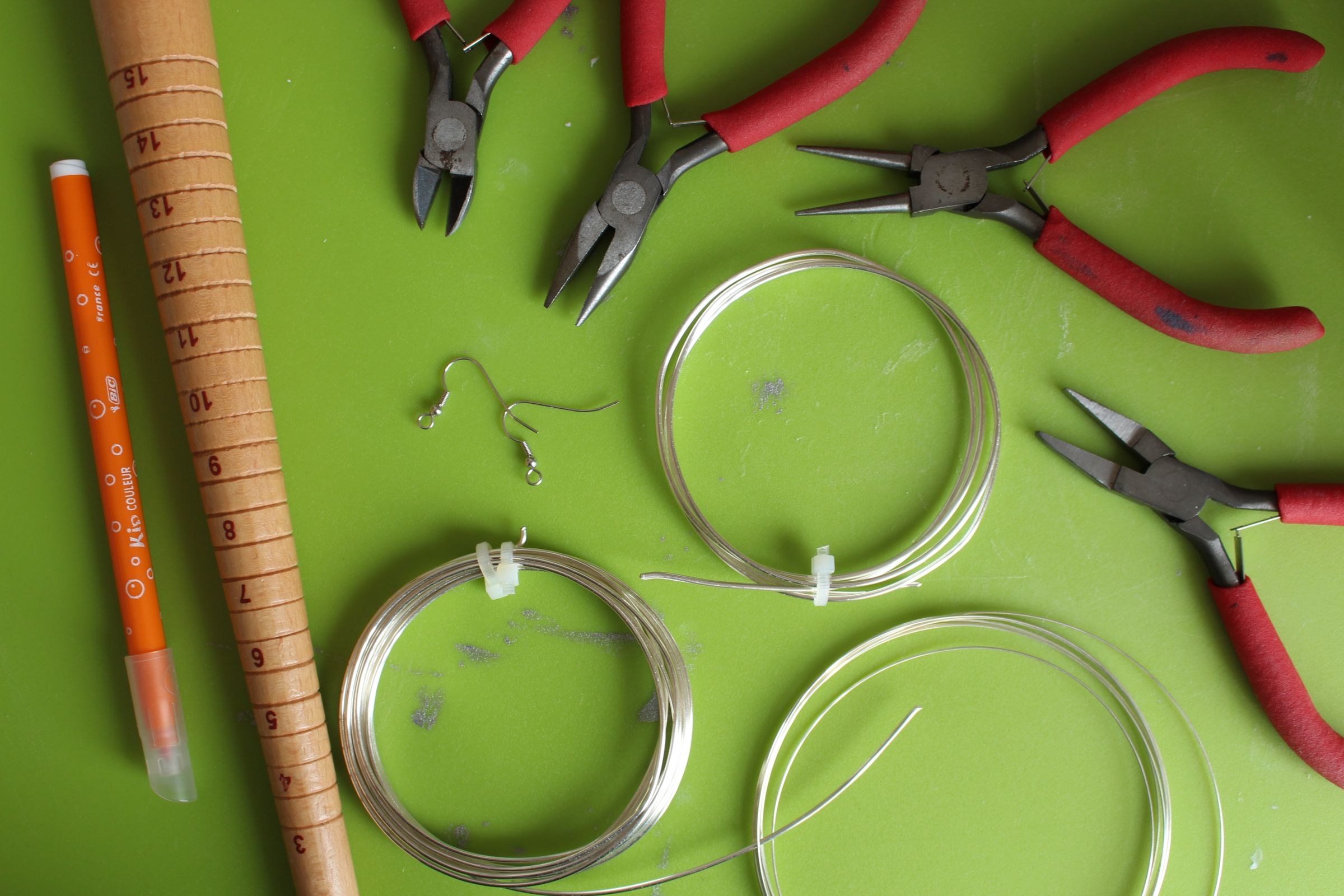 Triple Circle Wire Earrings : 7 Steps (with Pictures) - Instructables