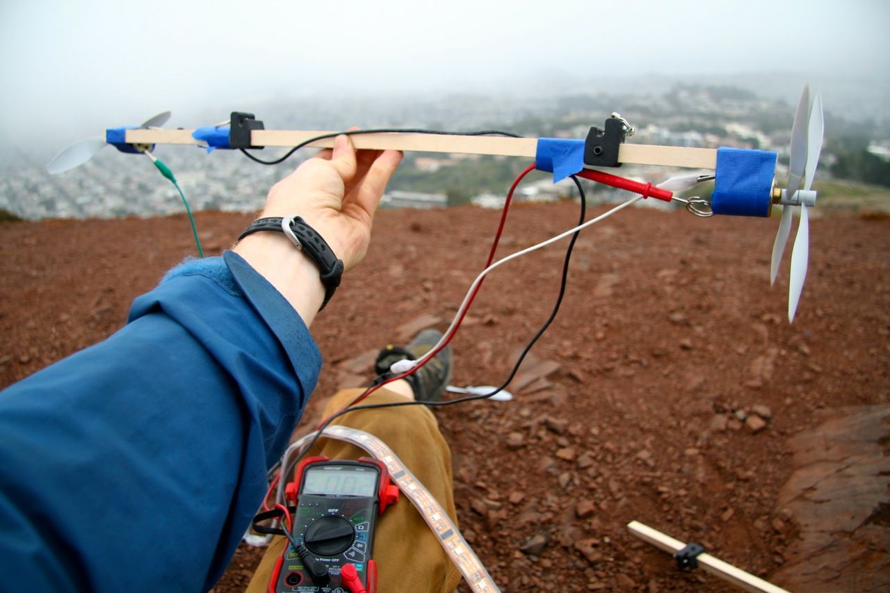 Kite With Wind-Powered LEDs : 6 Steps (with Pictures) - Instructables