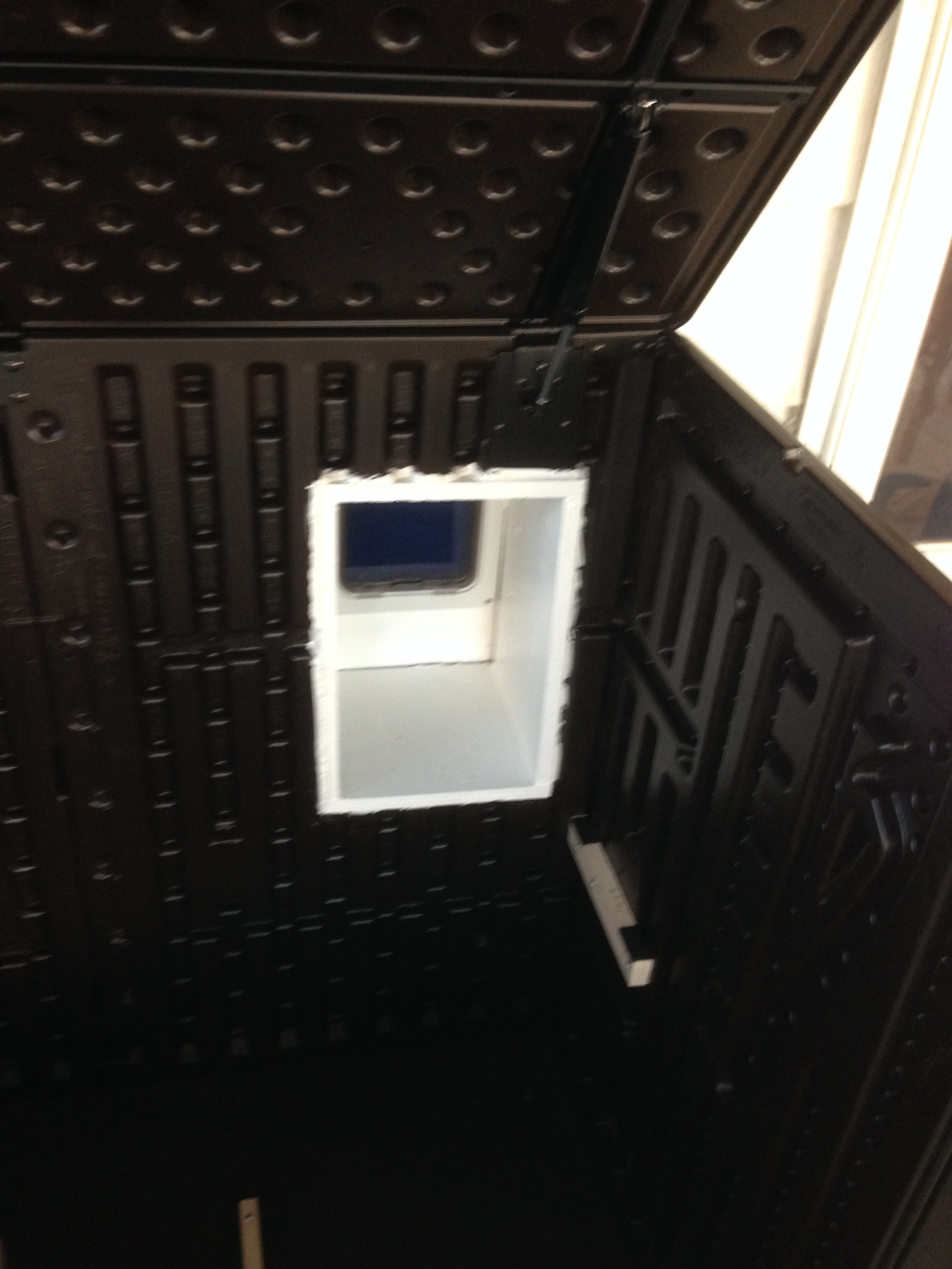 Outdoor Litter Box : 7 Steps (with Pictures) - Instructables