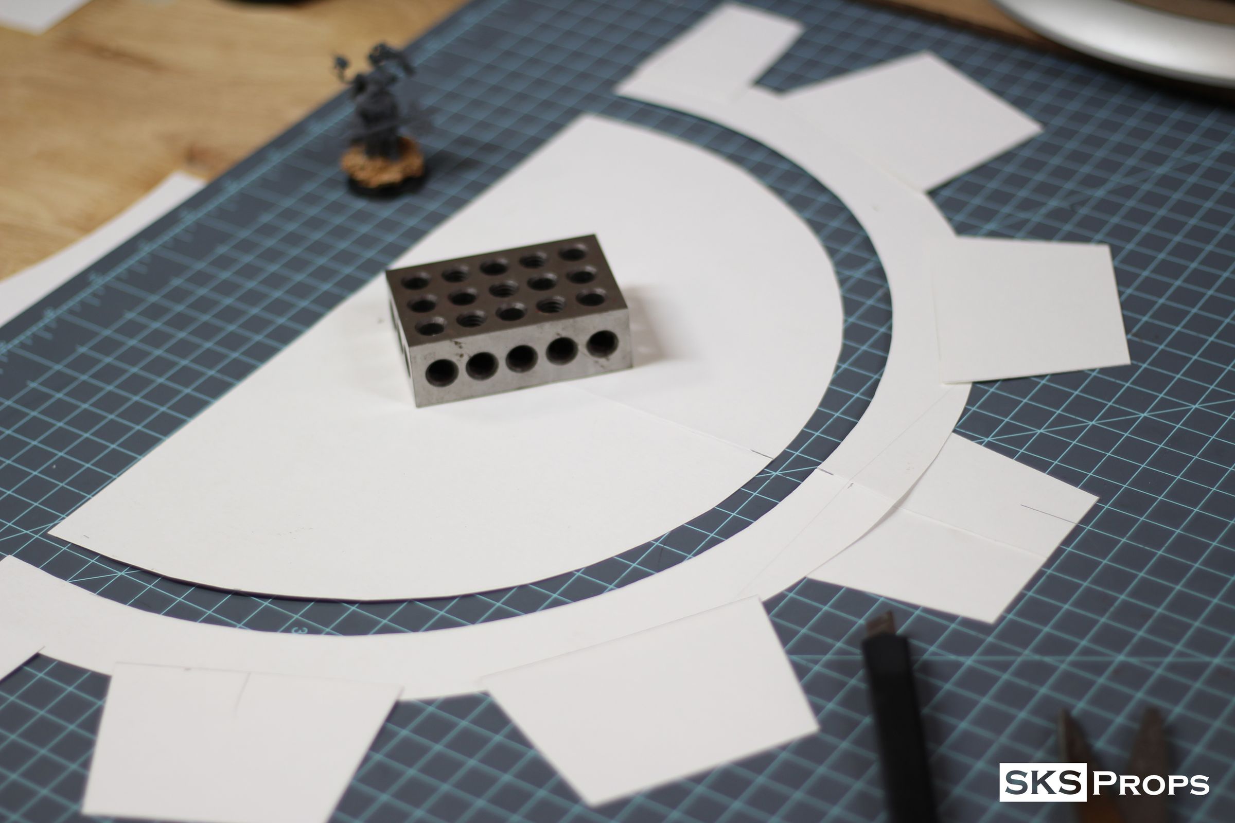 Warhammer 40K Tech Priest Cosplay - SKS Props : 35 Steps (with Pictures ...