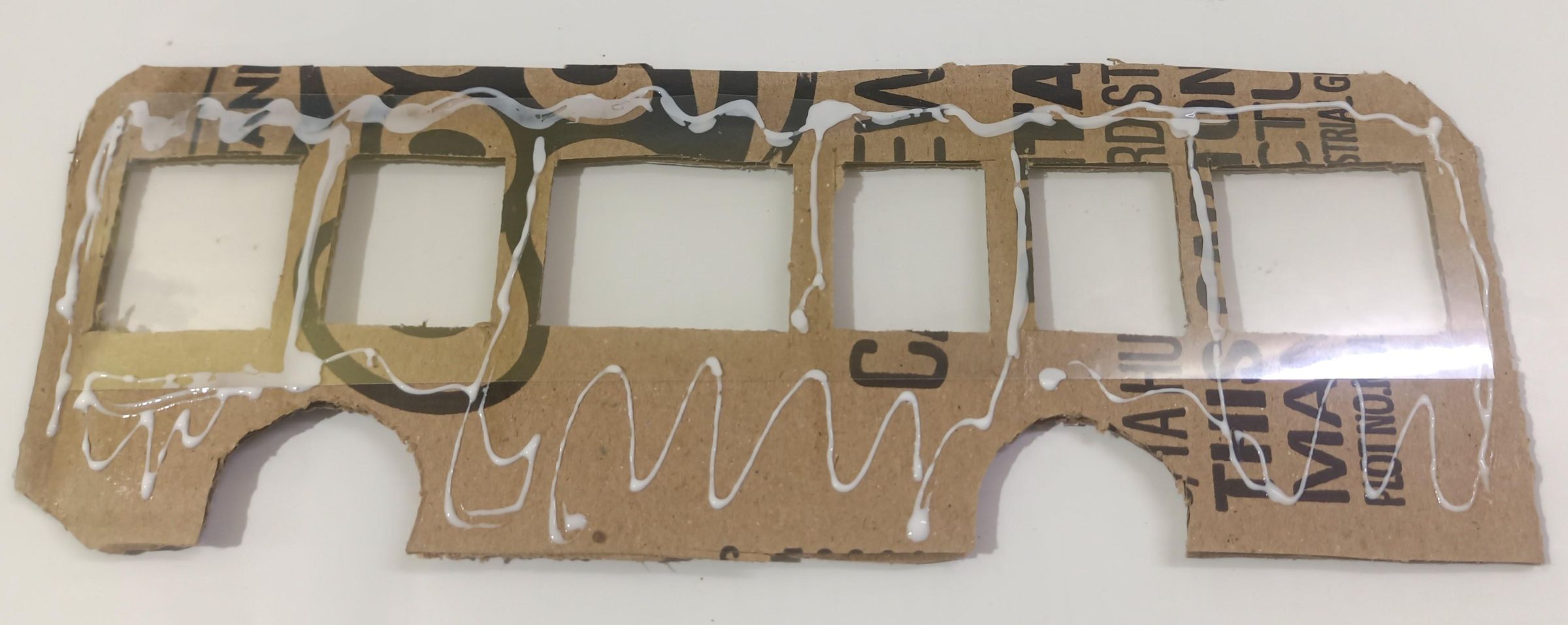 Cardboard Bus: Ride Into Imagination! : 11 Steps (with Pictures ...
