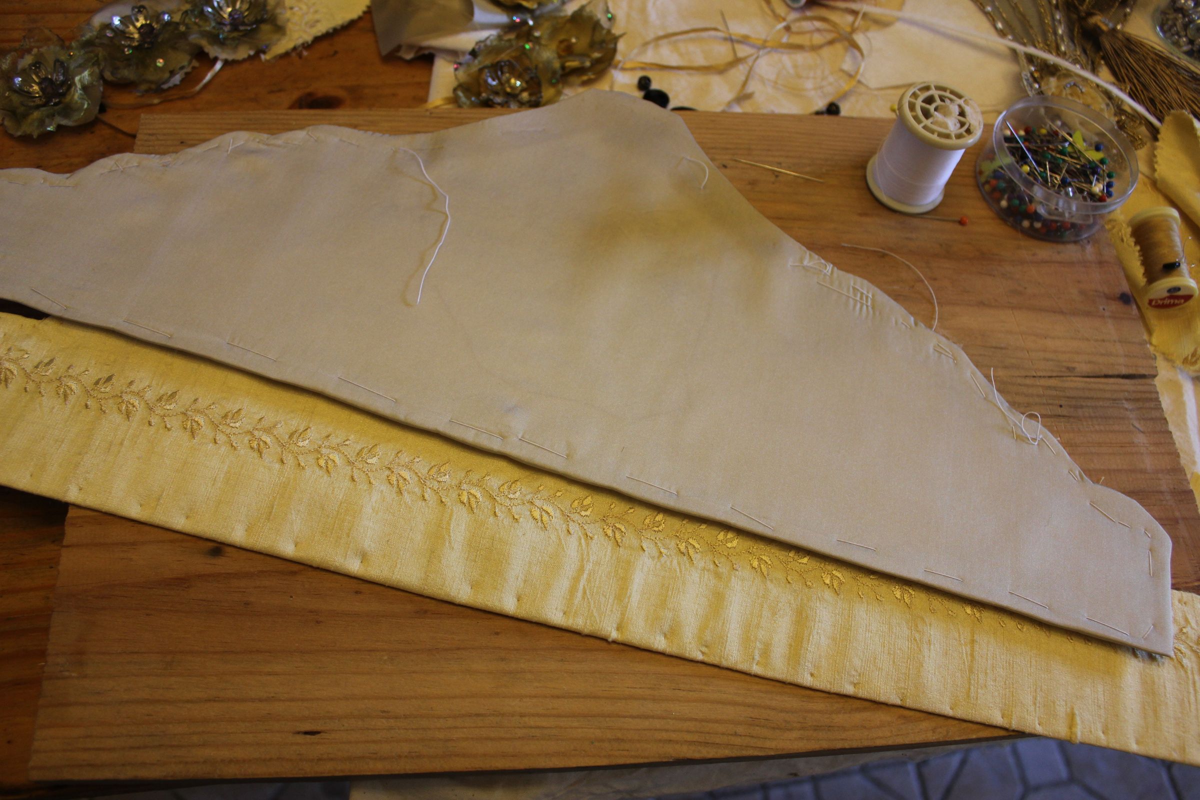Kokoshnik Tutorial - Traditional Russian Headpiece Great for a Winter ...