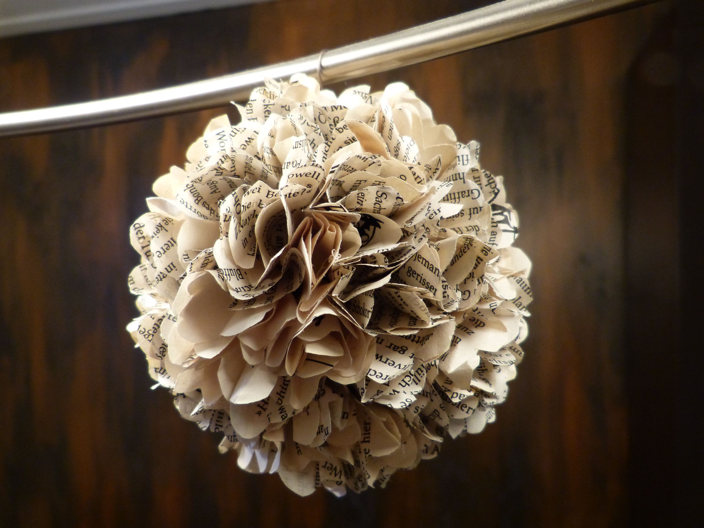 Book Page Balls : 6 Steps (with Pictures) - Instructables