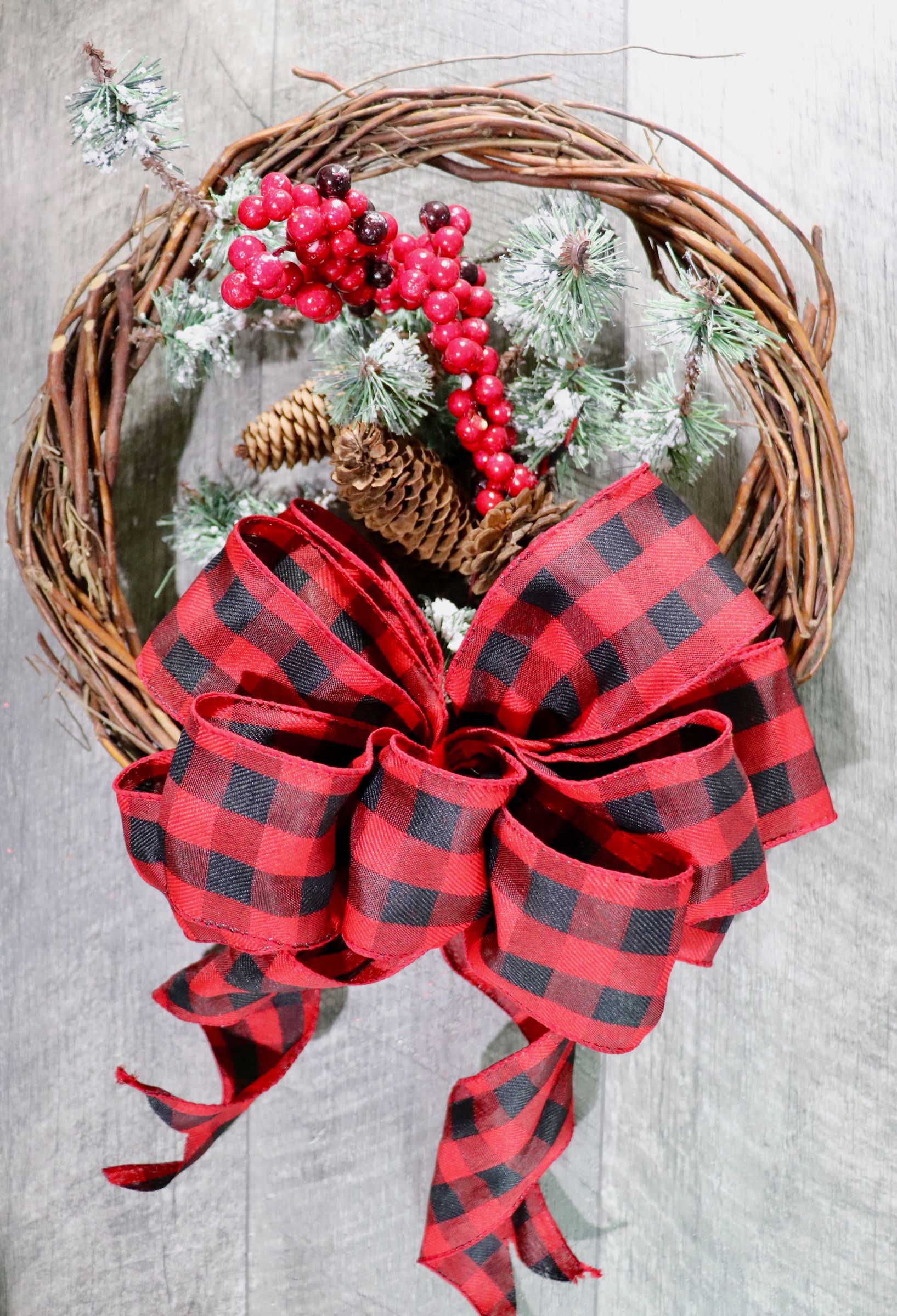 Holiday Decorative Gift Bows : 5 Steps - Instructables