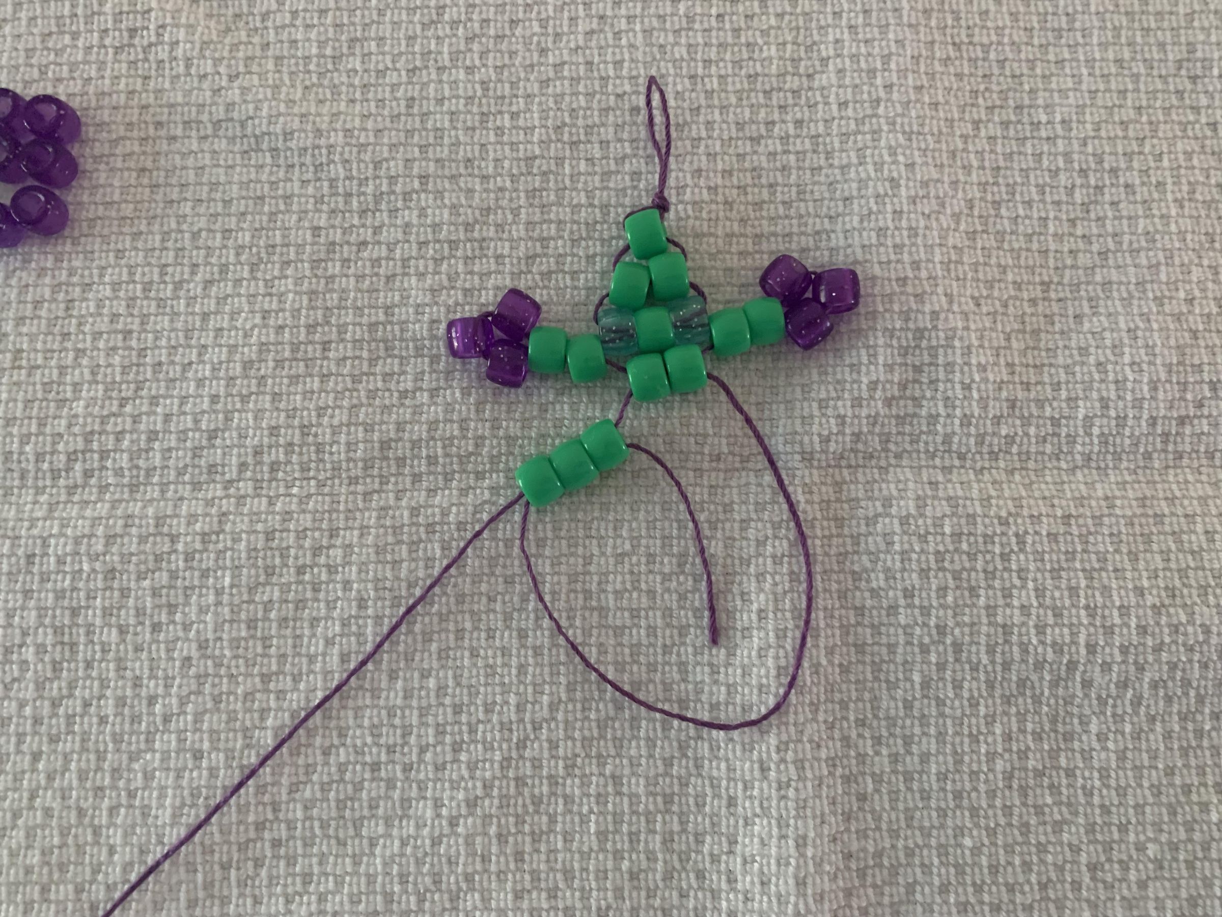 Pony Bead Lizard : 6 Steps (with Pictures) - Instructables