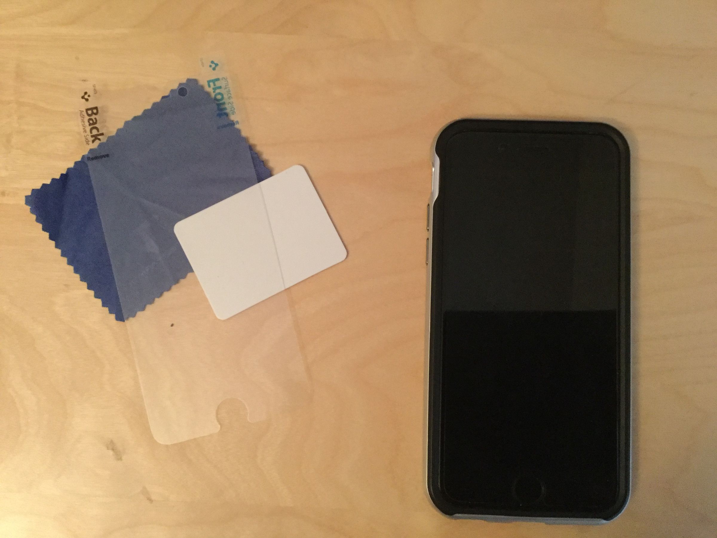 How to Perfectly Apply a Screen Protector : 6 Steps (with Pictures ...