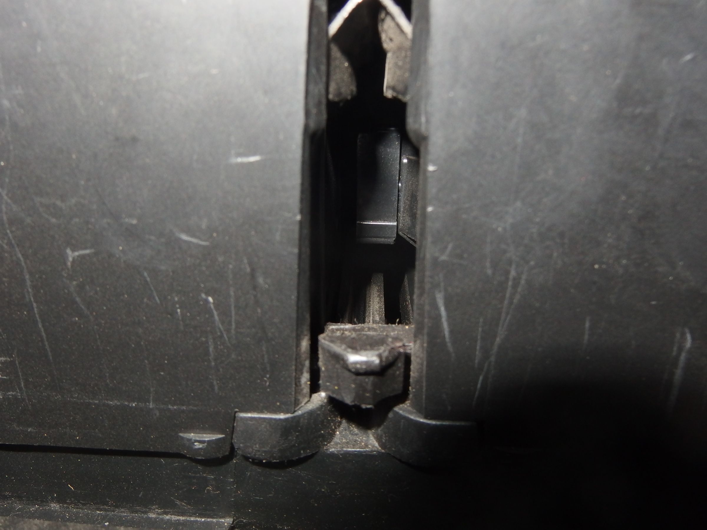 Convert a 40 Years Old DIA Slide Projector to a Decent DIY Projector ...