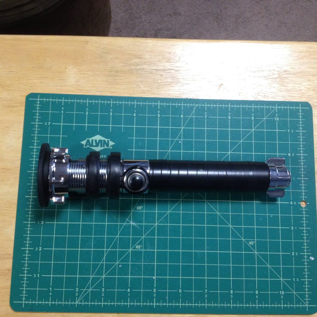 Easy Lightsaber Hilt : 3 Steps - Instructables