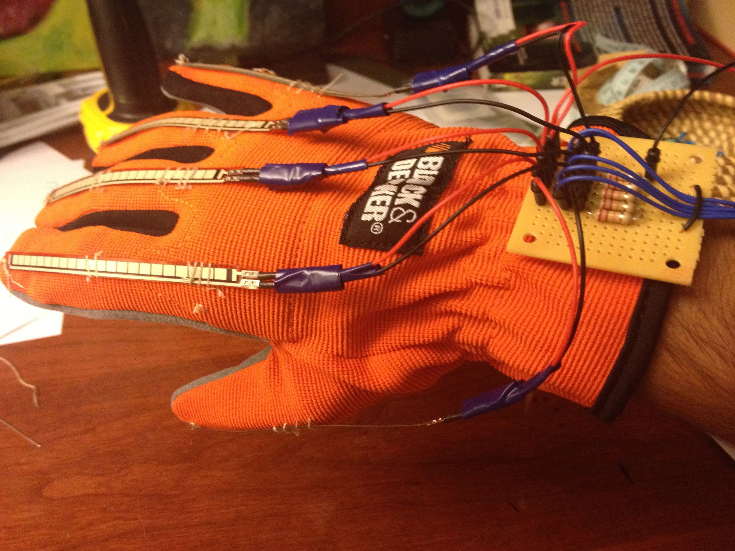 DIY Robotic Hand Controlled by a Glove and Arduino : 8 Steps (with ...