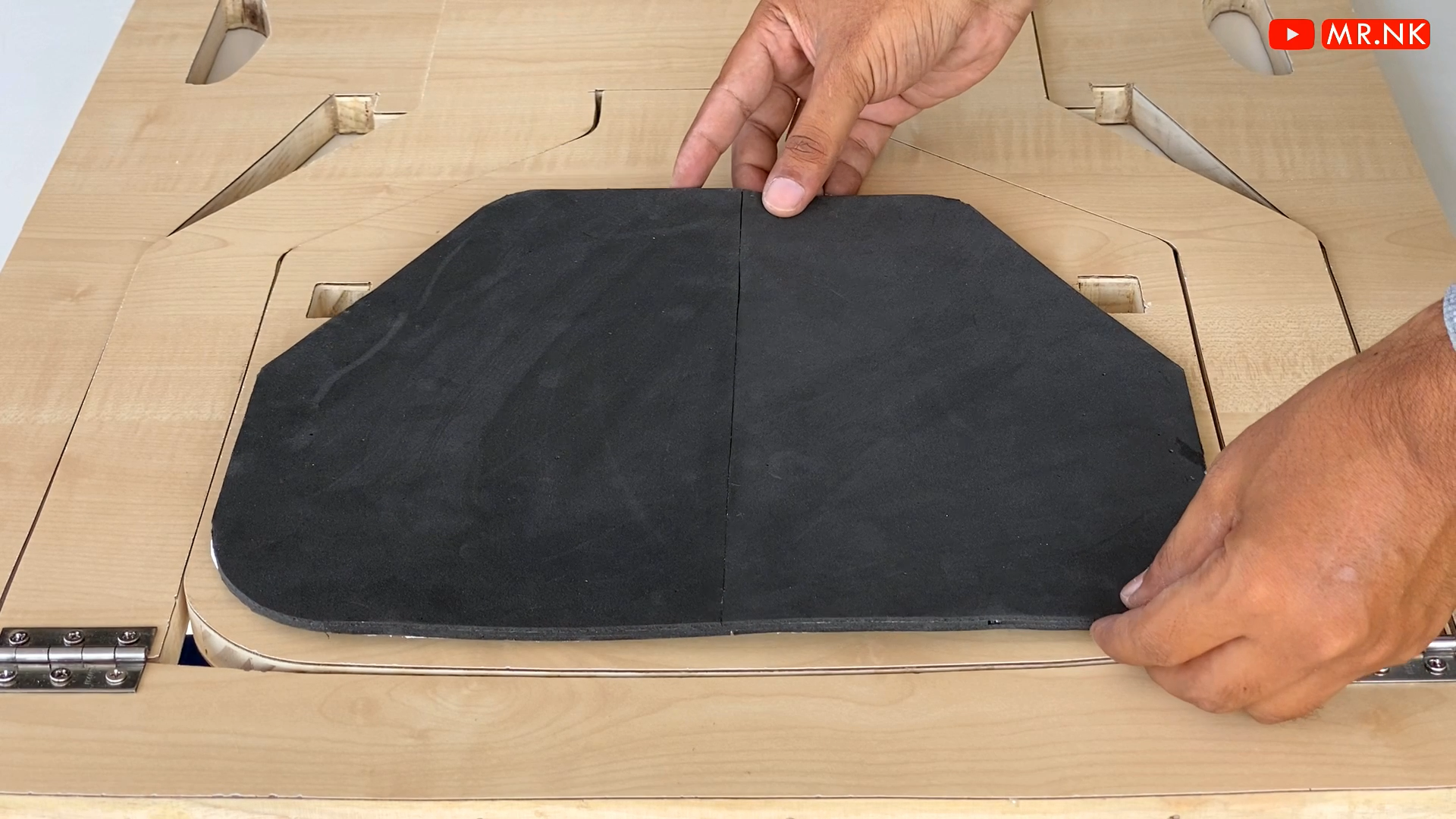 How to Make a Secret Foldable Chair at Home : 9 Steps (with Pictures ...