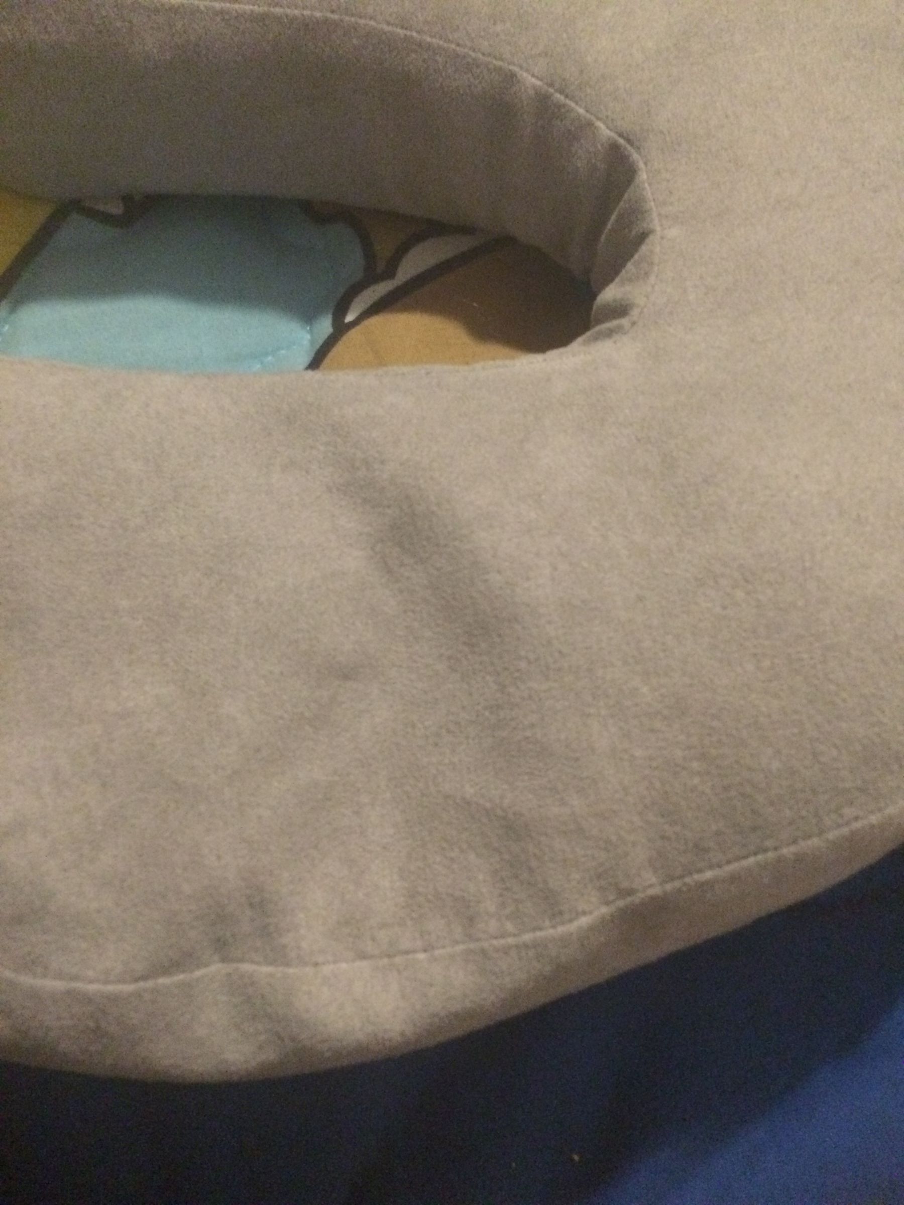 Neck Pillow Hack 3 Steps Instructables