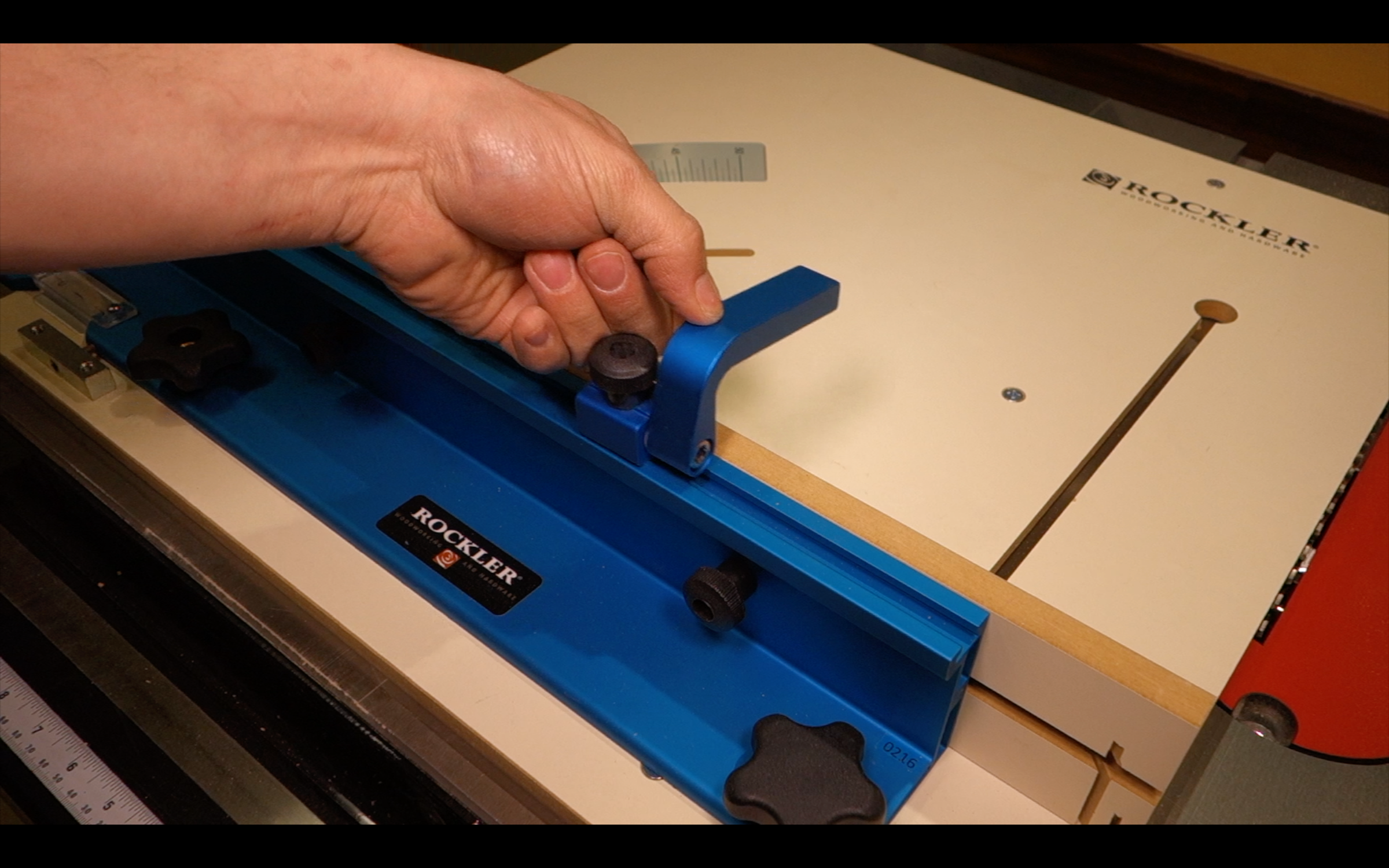 Make It - Adjustable Router Fence : 7 Steps (with Pictures) - Instructables