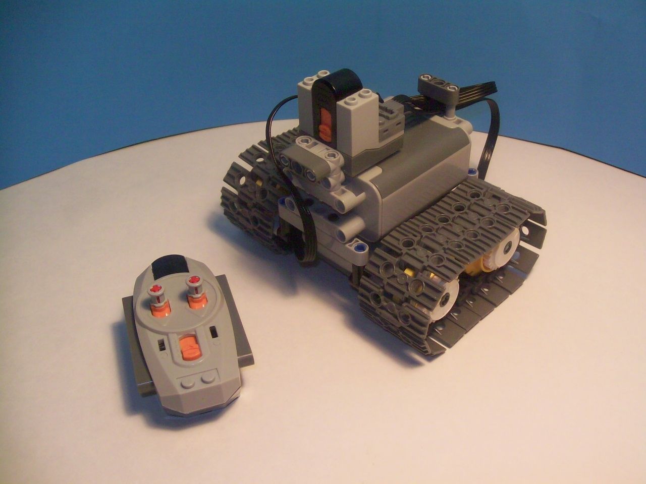 Lego Power Functions Mini Tank V2.0 : 8 Steps (with Pictures ...