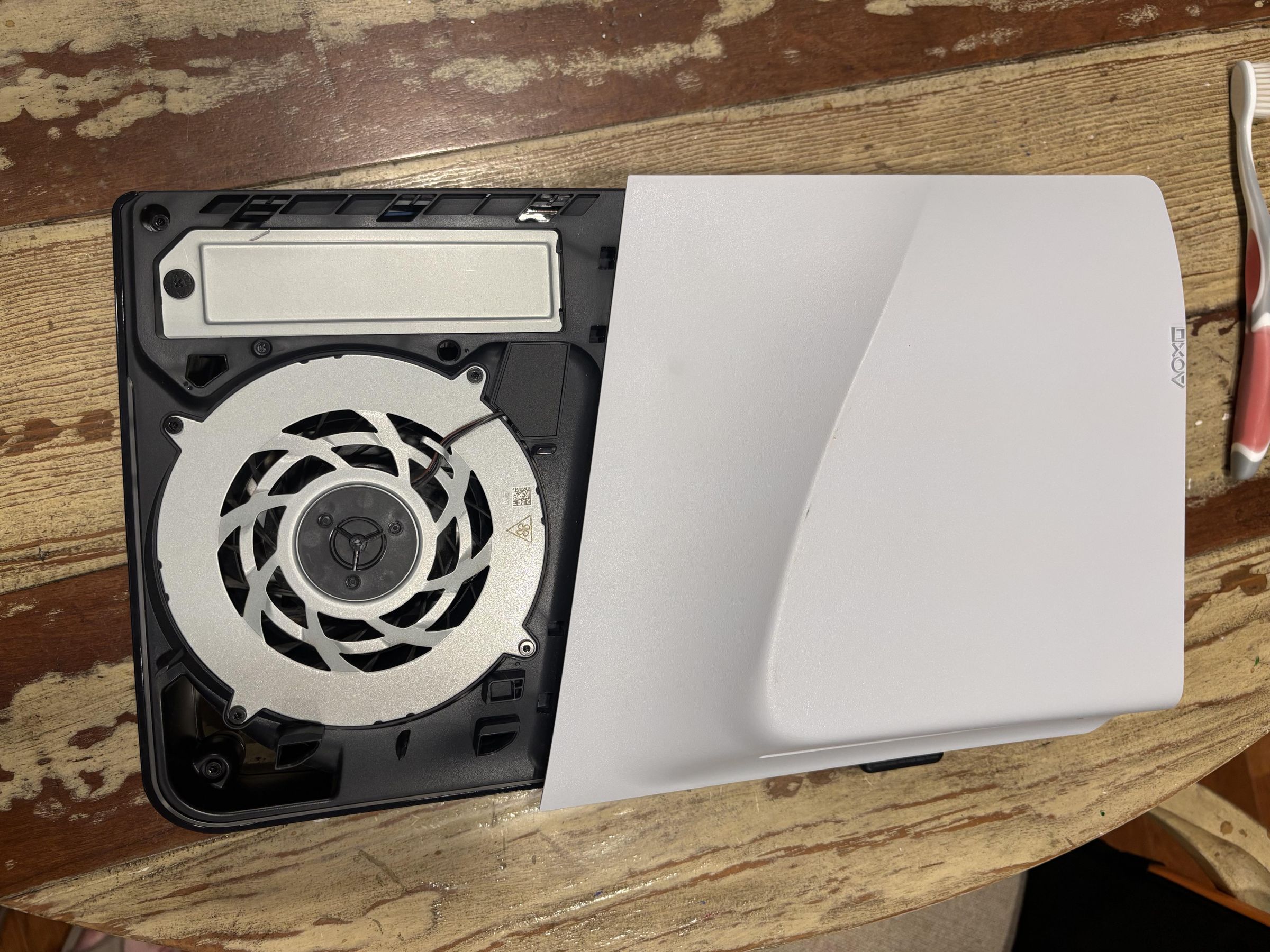 How to Clean the Interior of Your PS5 : 8 Steps (with Pictures ...