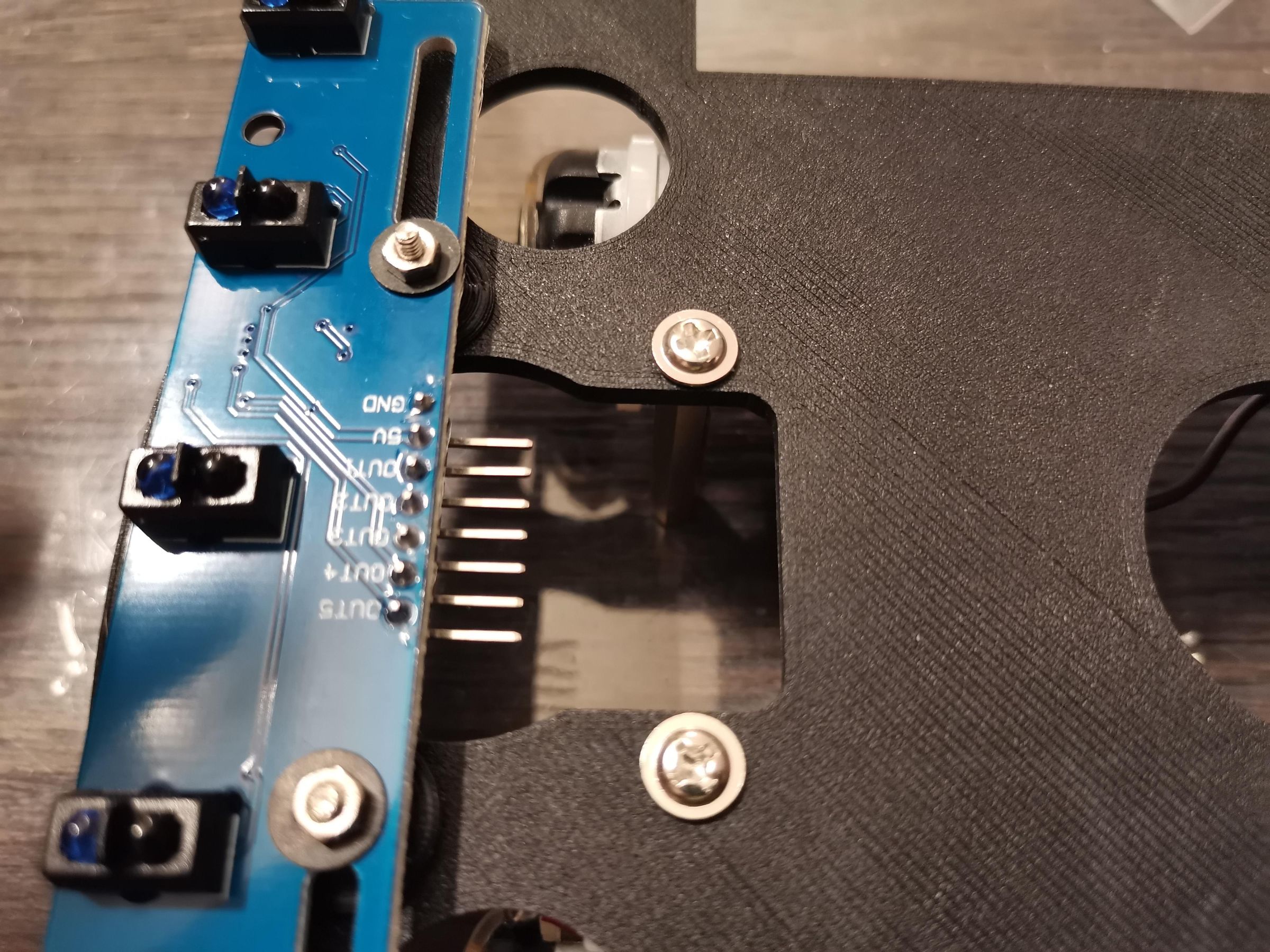 Arduino ESP32 All in One Robot (Obstacle Avoiding, Line Tracking ...