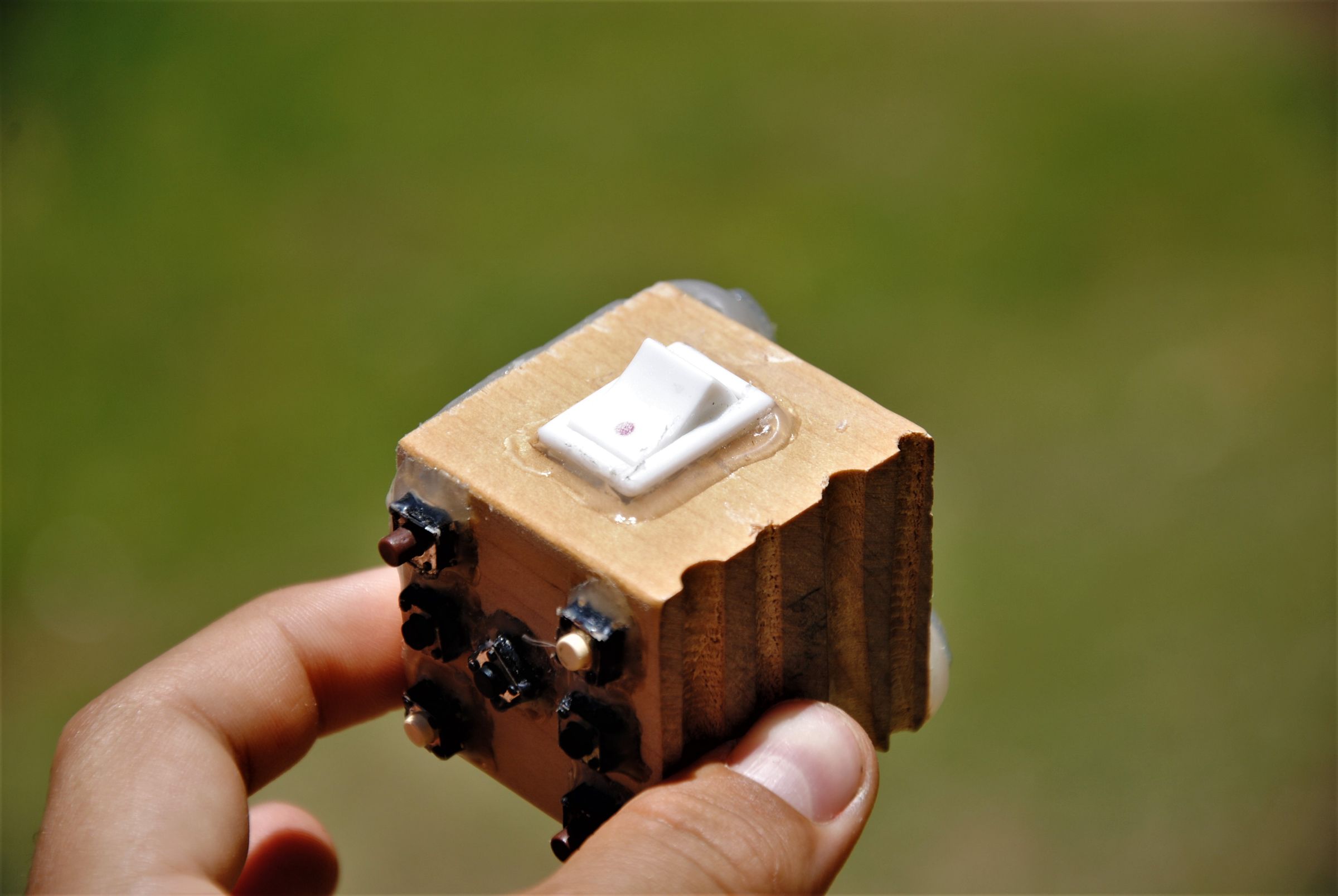 How to Make a Wooden Fidget Cube : 10 Steps (with Pictures) - Instructables