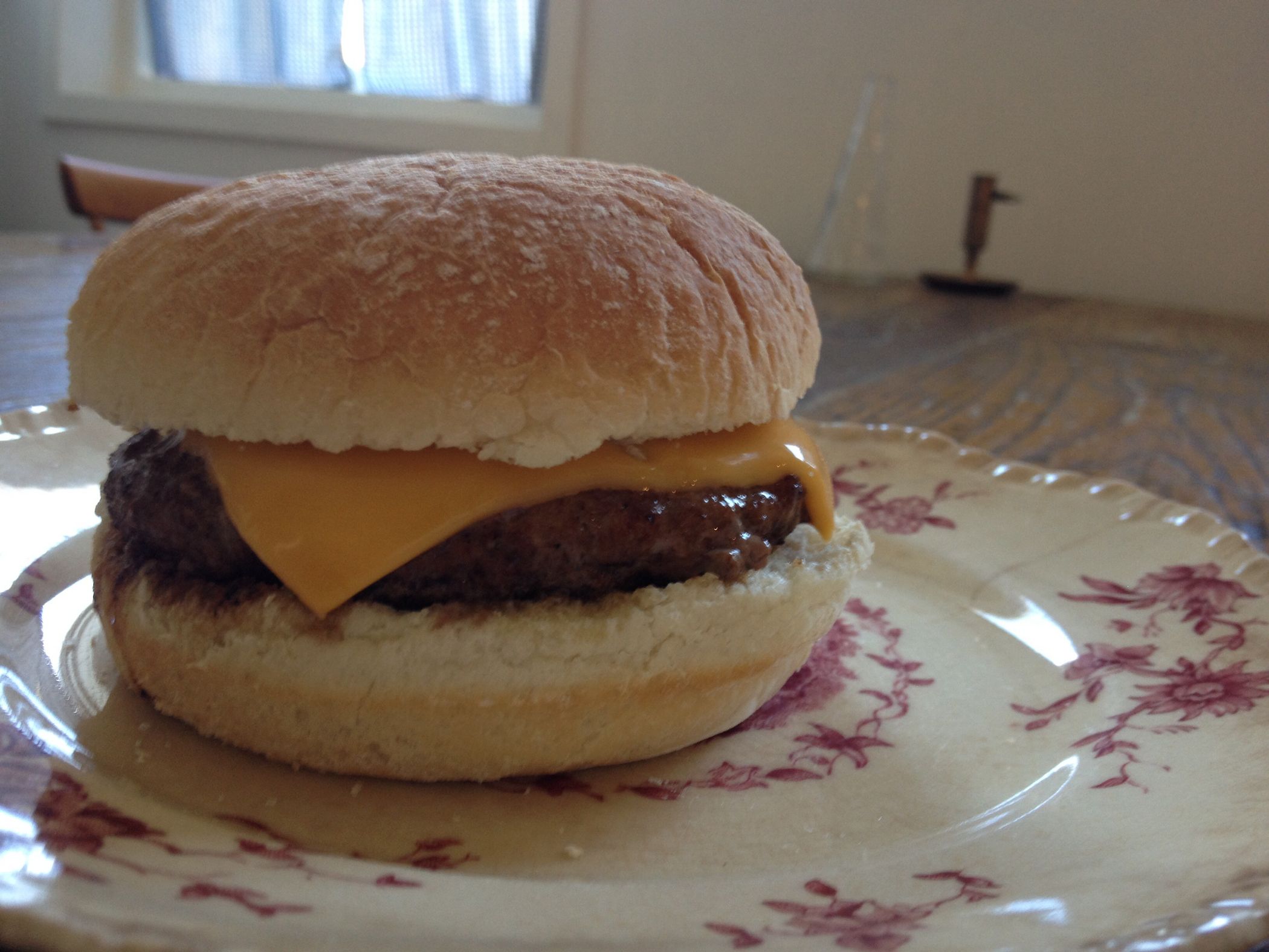 How to Make a Simple Burger : 5 Steps - Instructables