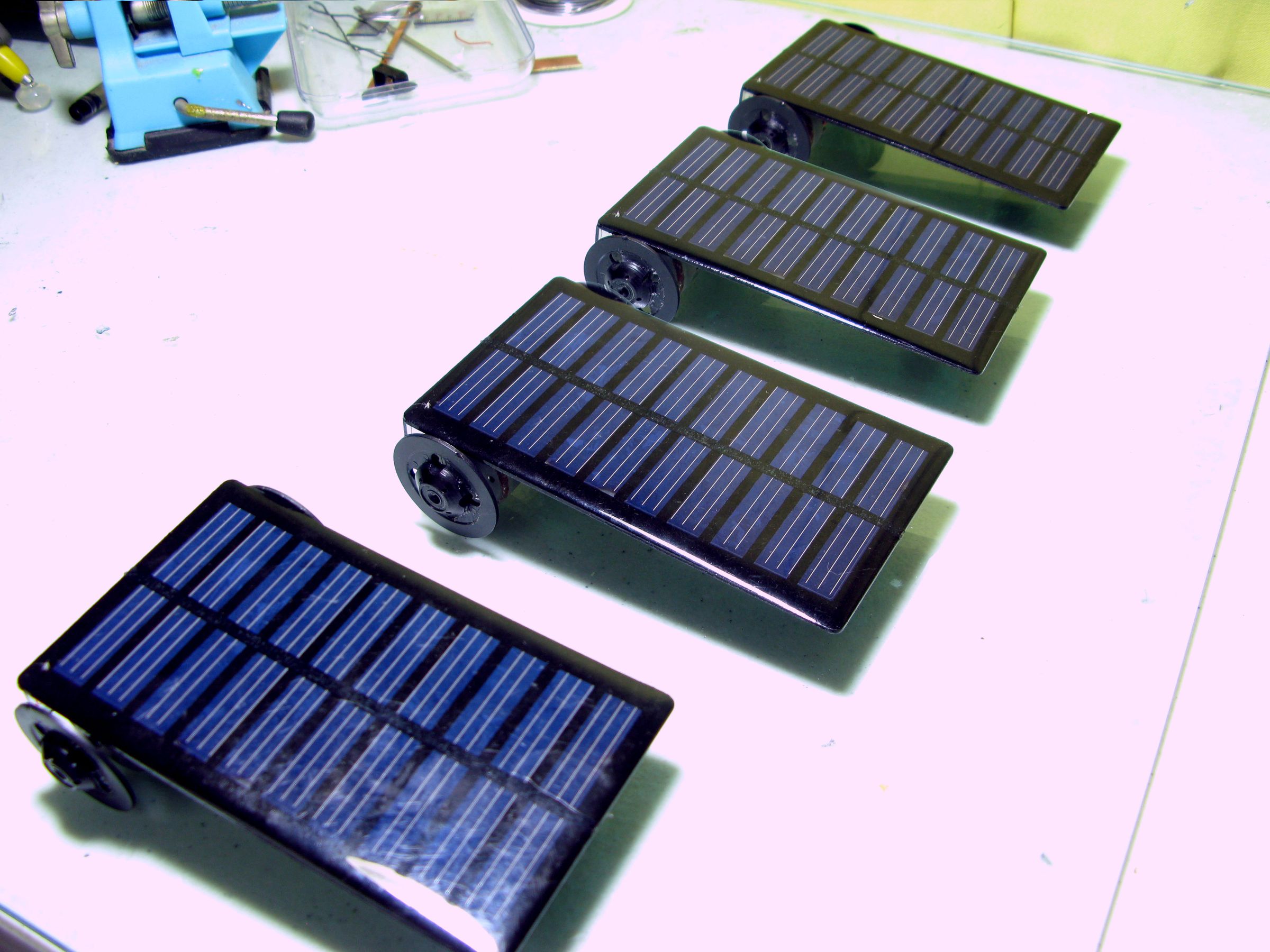 DIY Mini Solar Car! (14kph Toy) : 8 Steps (with Pictures) - Instructables