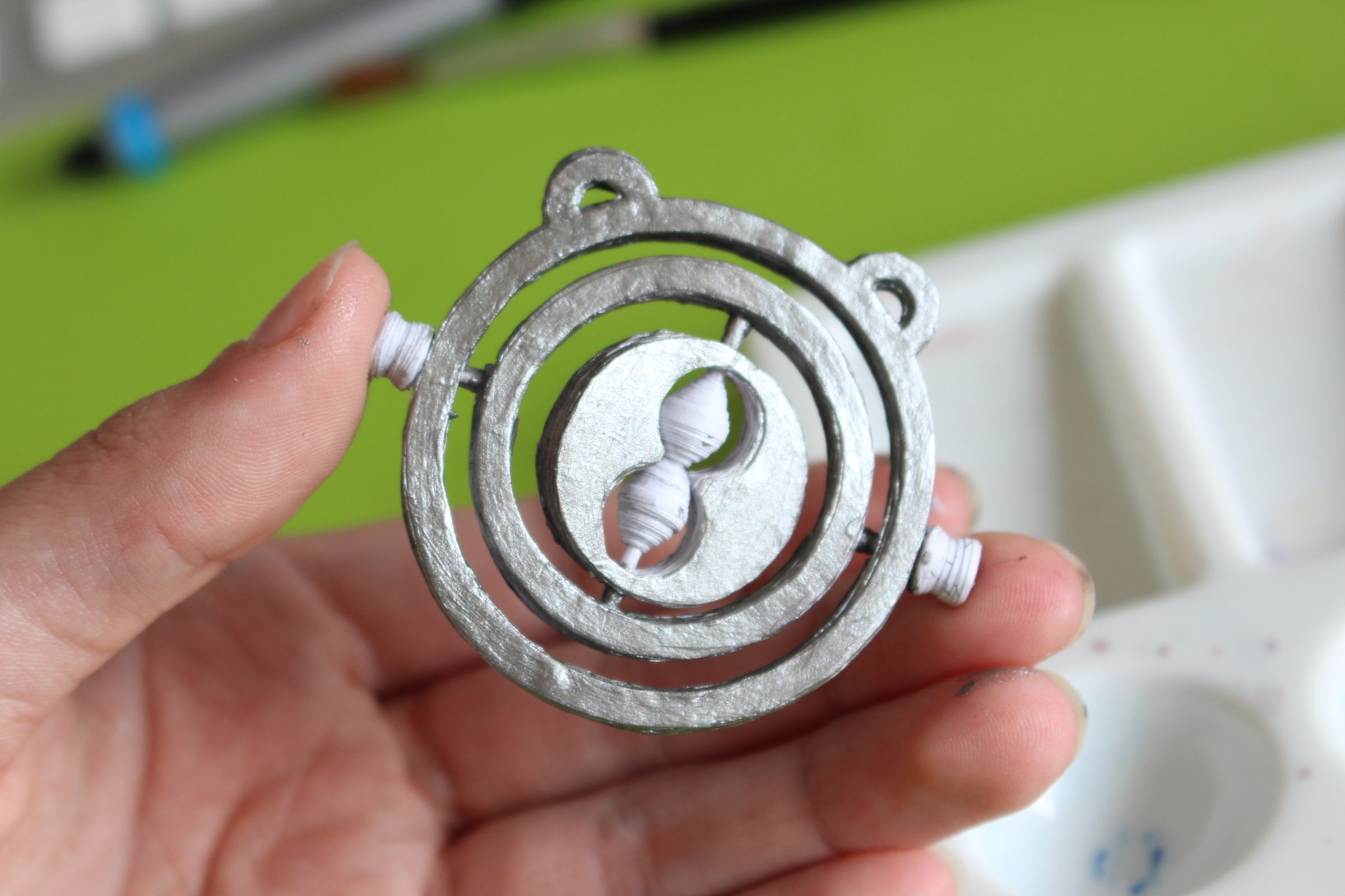 Paper Timeturner Necklace : 35 Steps (with Pictures) - Instructables