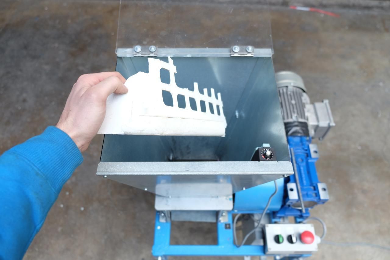 Making a Plate From Recycled Plastic : 12 Steps (with Pictures ...