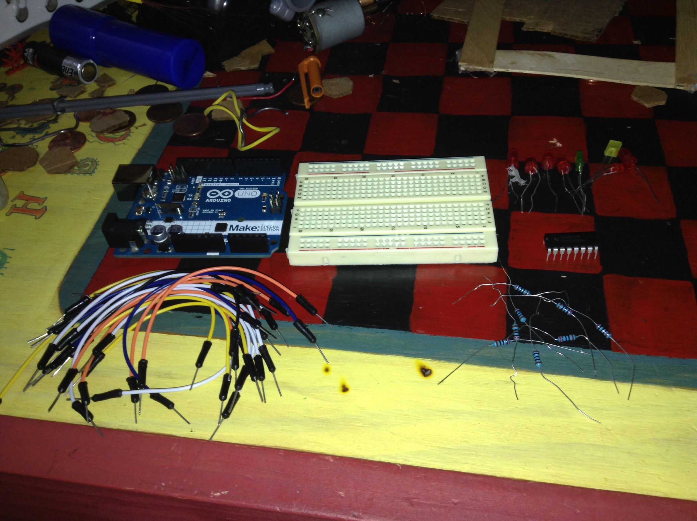 How to Make a 74HC595 Shift Resistor Circuit : 4 Steps - Instructables