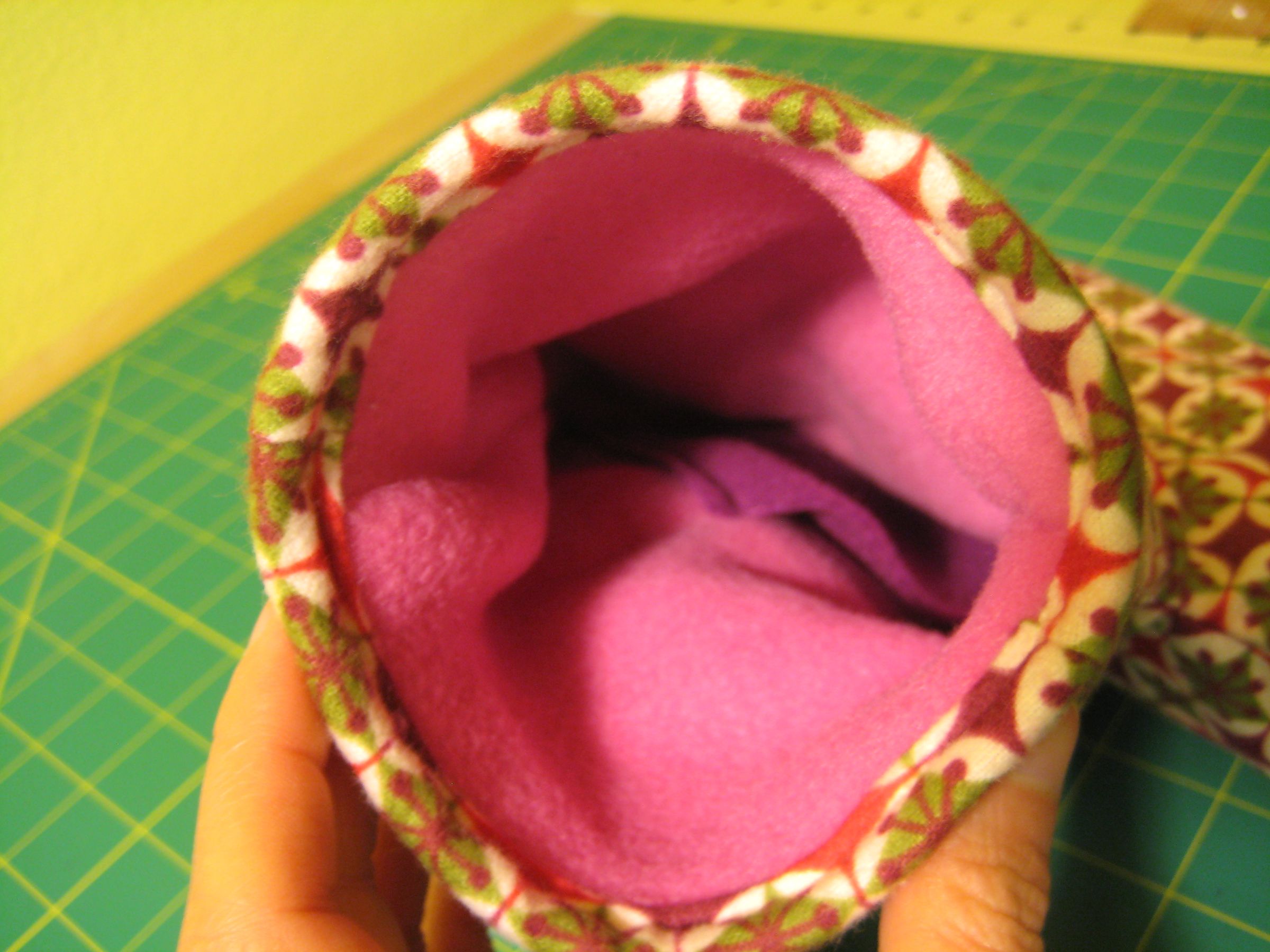 Lovers' Mitten With Reusable Pocket Warmer : 11 Steps (with Pictures ...