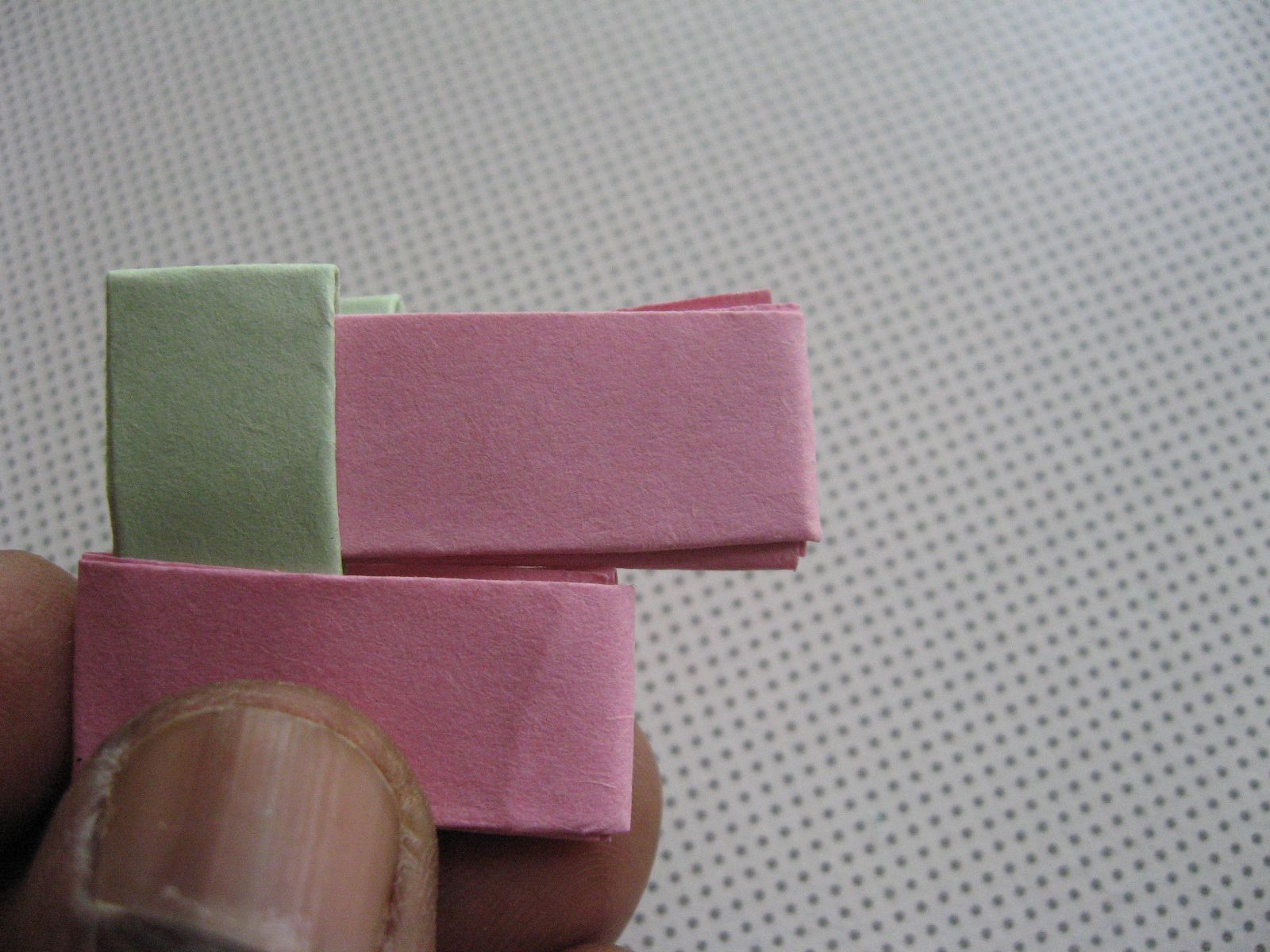 How to Make a Small Paper Vase : 6 Steps (with Pictures) - Instructables