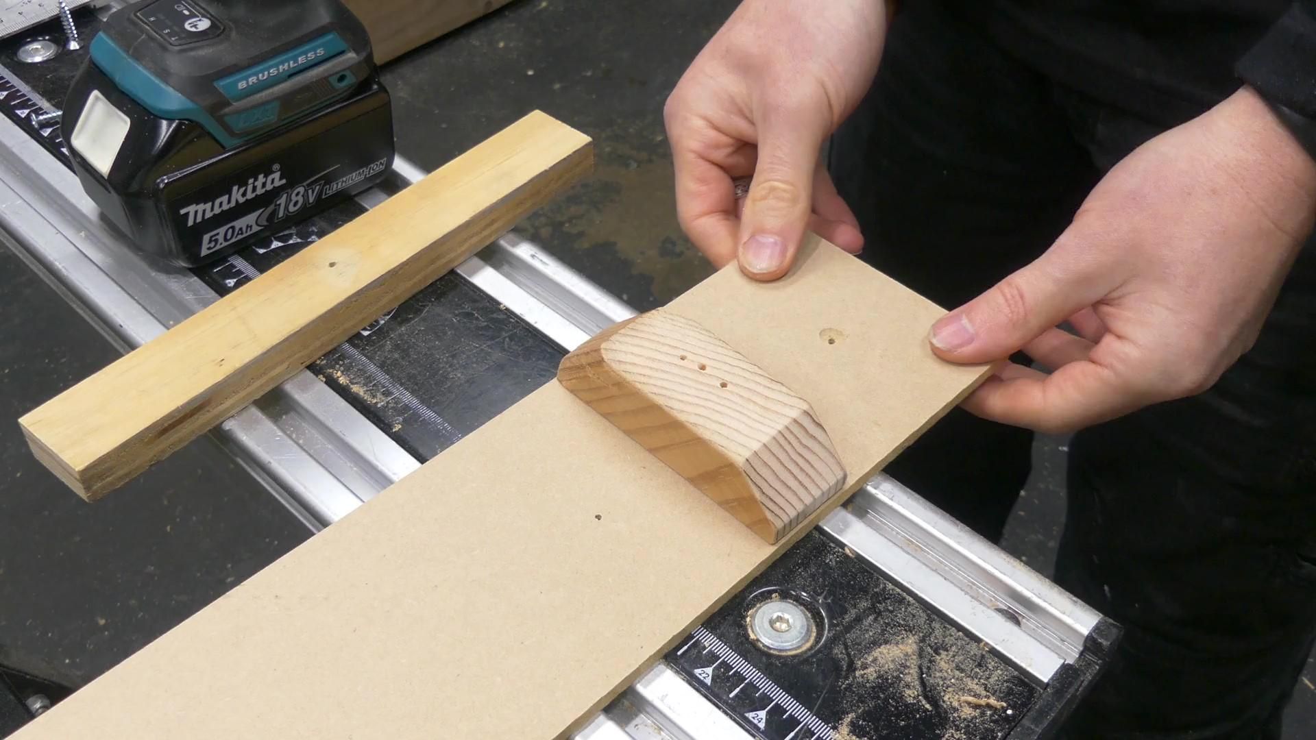 5 Simple and Essential Power Tool Woodworking Jigs : 6 Steps (with ...