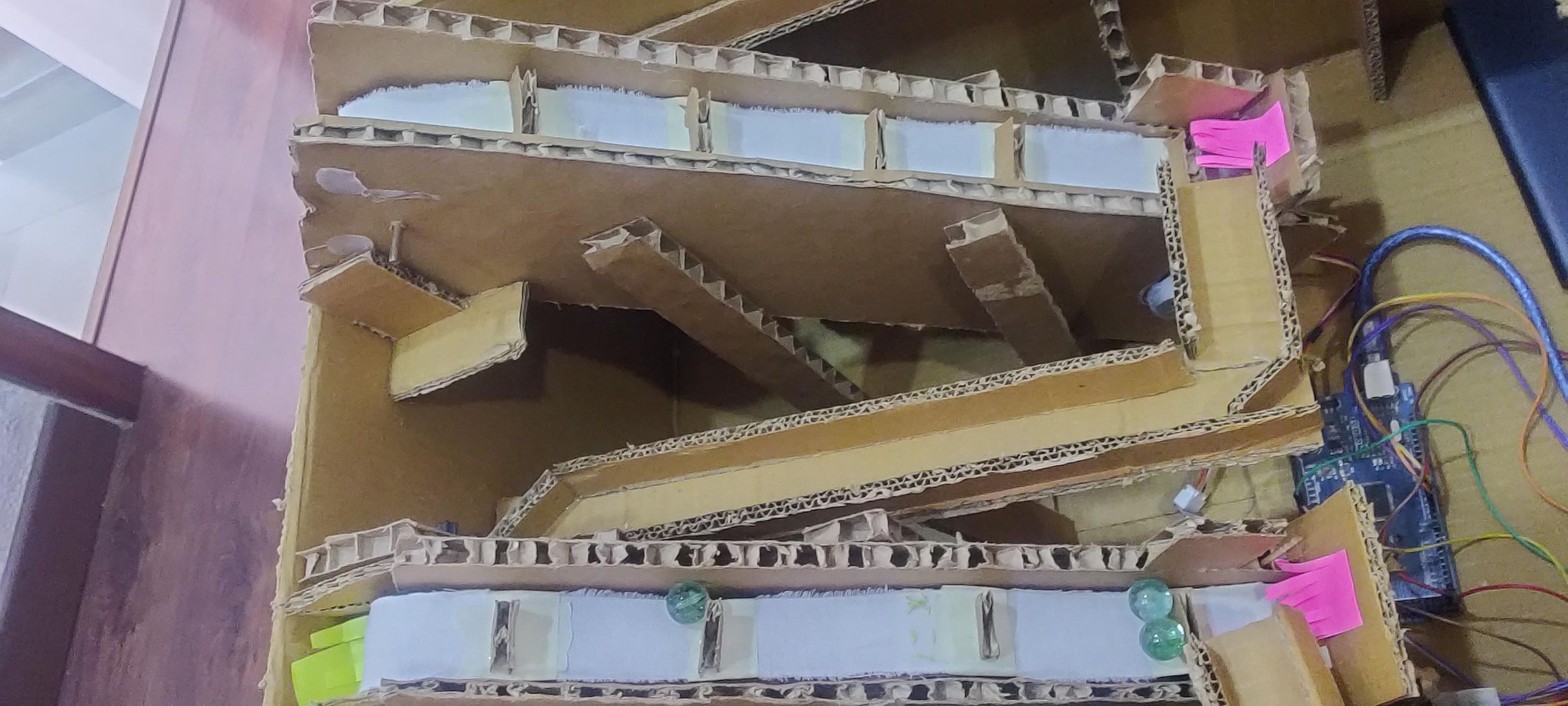 Marble Run With Conveyors !!! : 7 Steps - Instructables