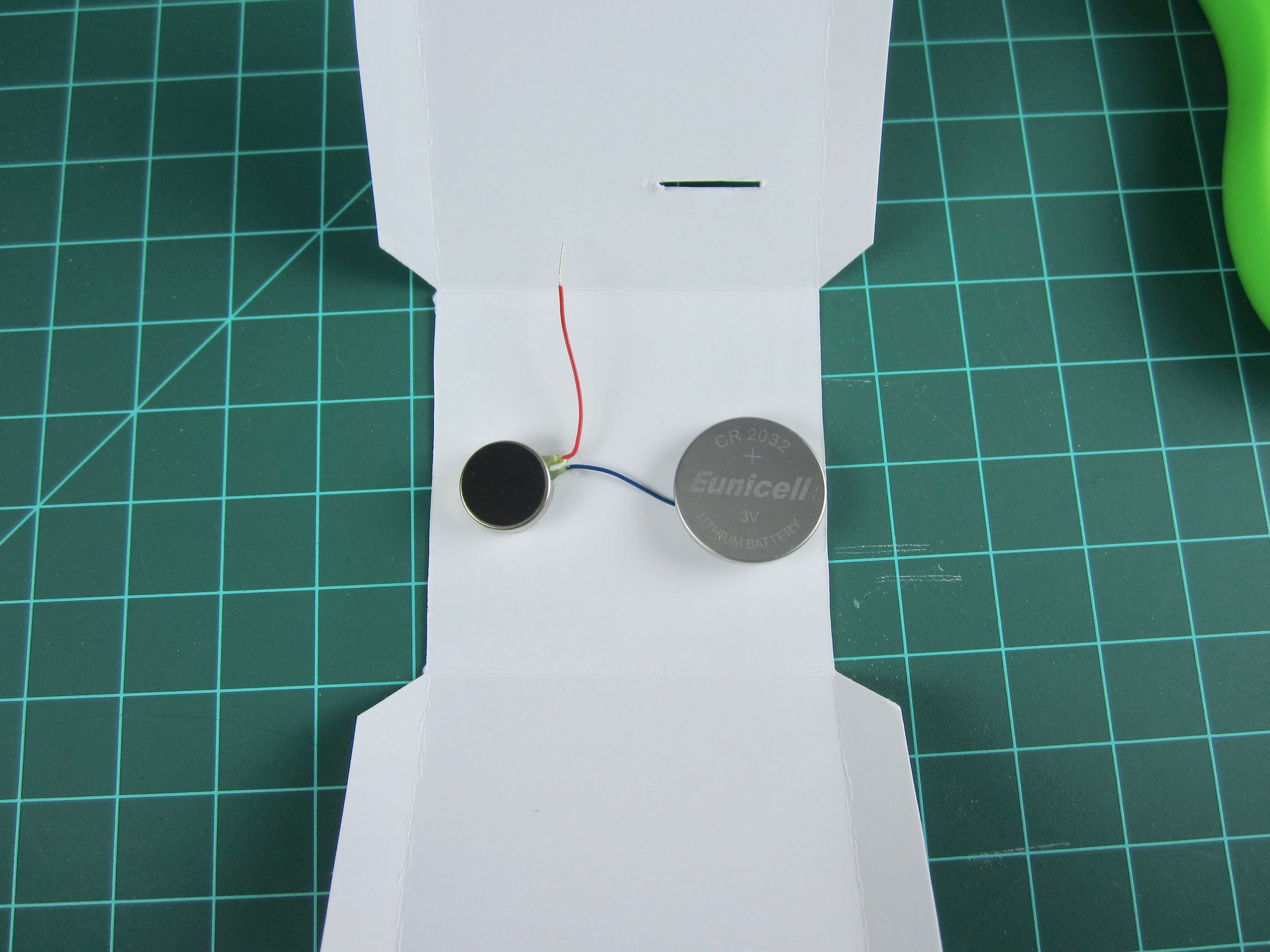 Move and Blink Paper Robot : 10 Steps (with Pictures) - Instructables