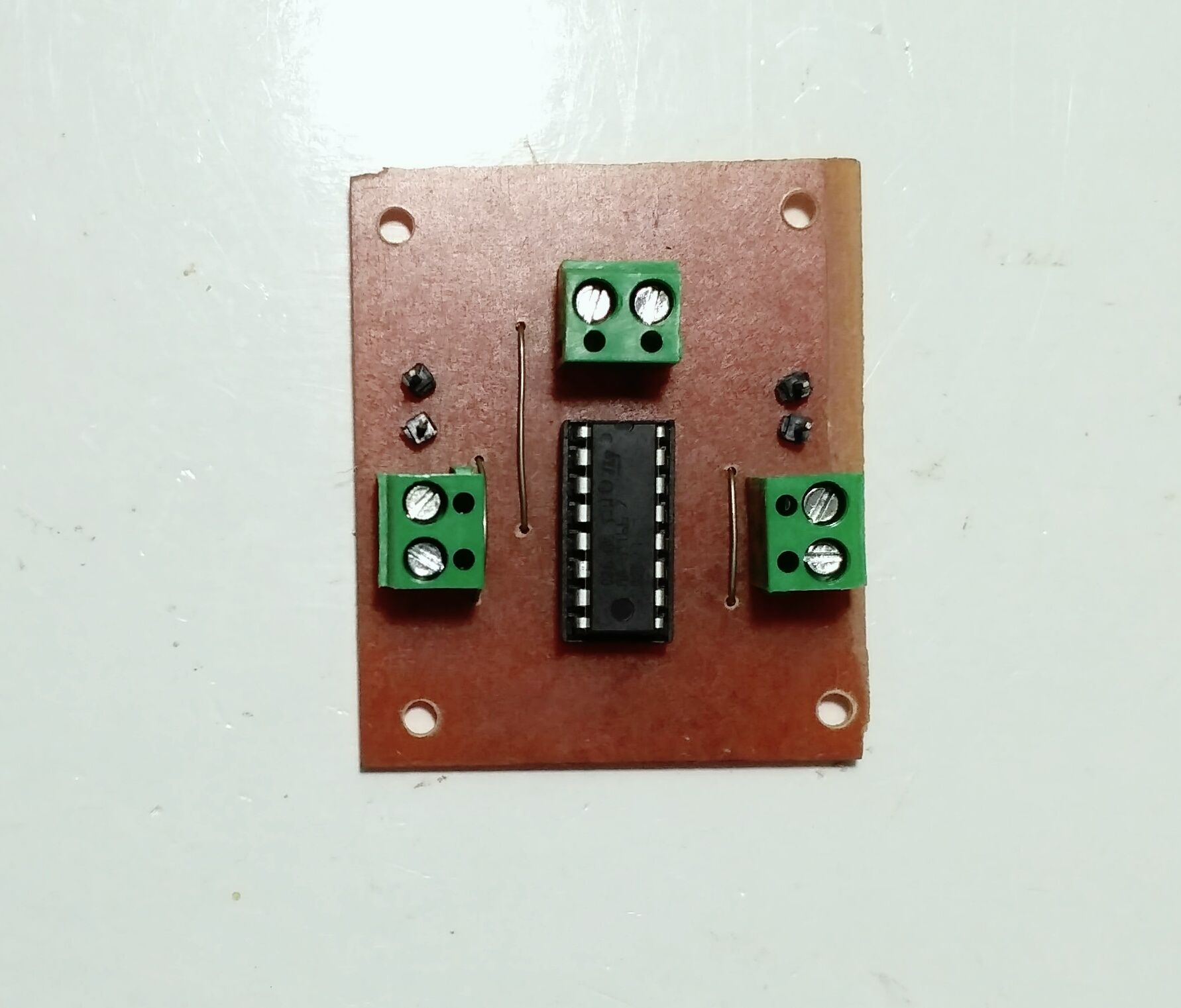 How to Make L293D Motor Driver Board : 4 Steps (with Pictures ...