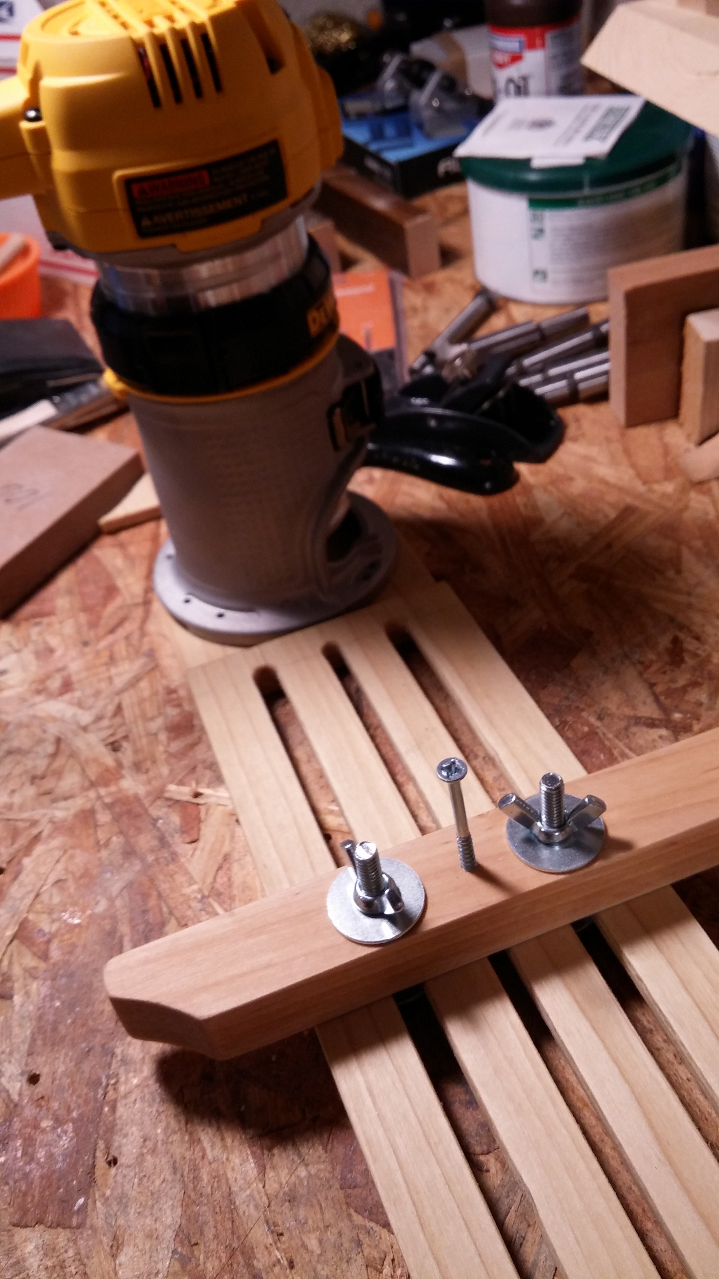 Router Circle Jig Edge Guide : 14 Steps (with Pictures) - Instructables