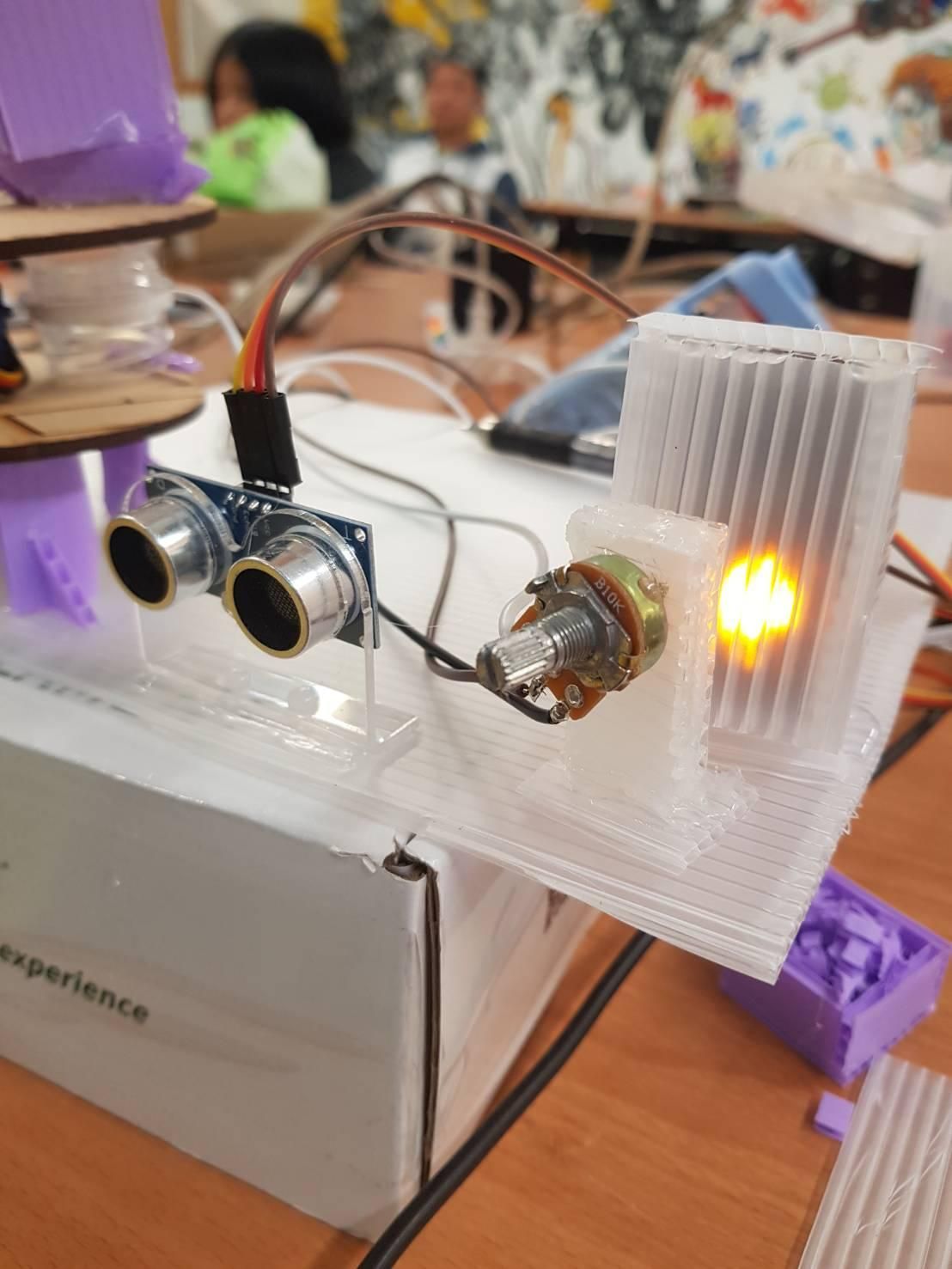 The Feeder : 4 Steps - Instructables