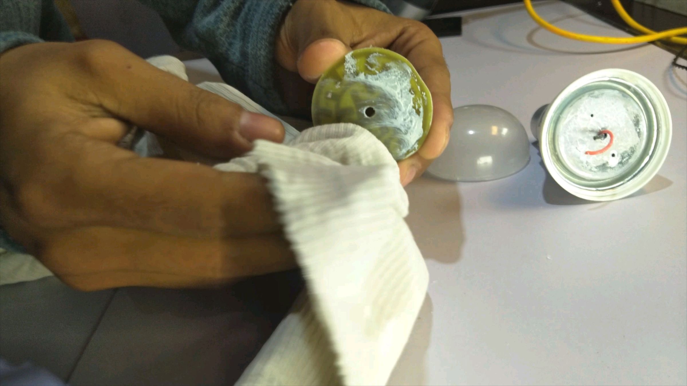 DIY LED FLASHLIGHT (SUPER BRIGHT) : 12 Steps (with Pictures ...