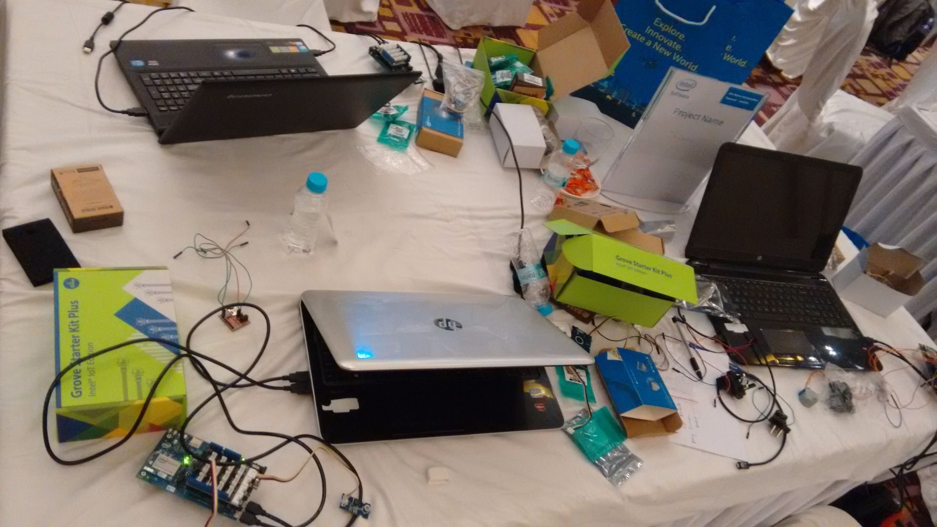 Smart Ads System (Intel IoT) #IntelMaker : 6 Steps - Instructables