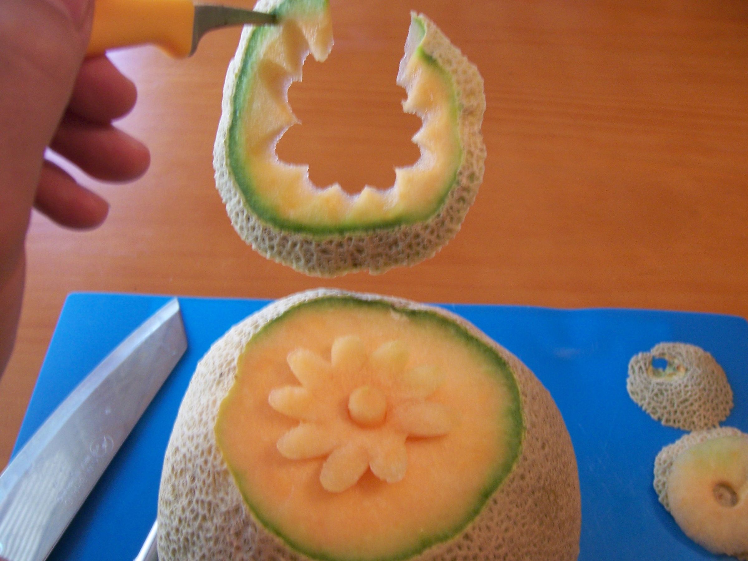Simple Melon Carving : 12 Steps (with Pictures) - Instructables