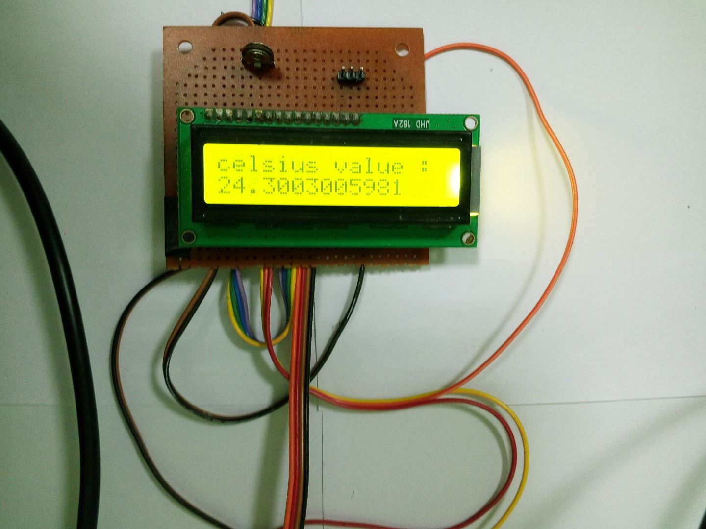 Displaying Temperature on LCD Using STS-21(I2C) : 5 Steps - Instructables