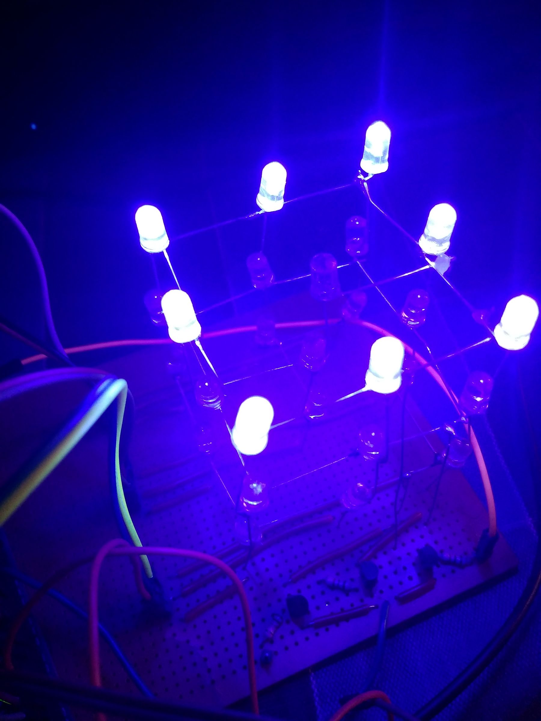 Indigo Led Cube 3*3*3 With Adxl35 and Potentiometer : 8 Steps ...