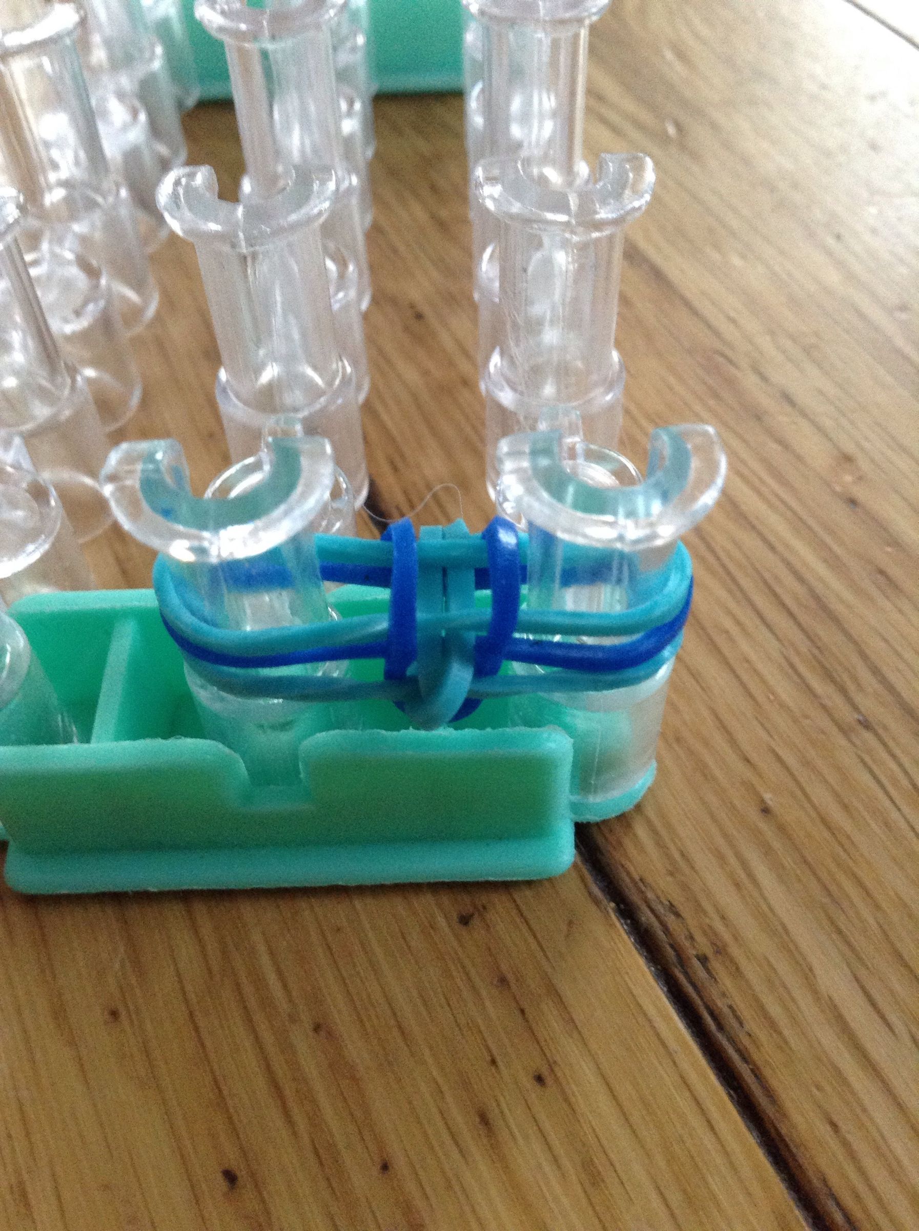 New Inverted Fishtail Loom : 4 Steps - Instructables