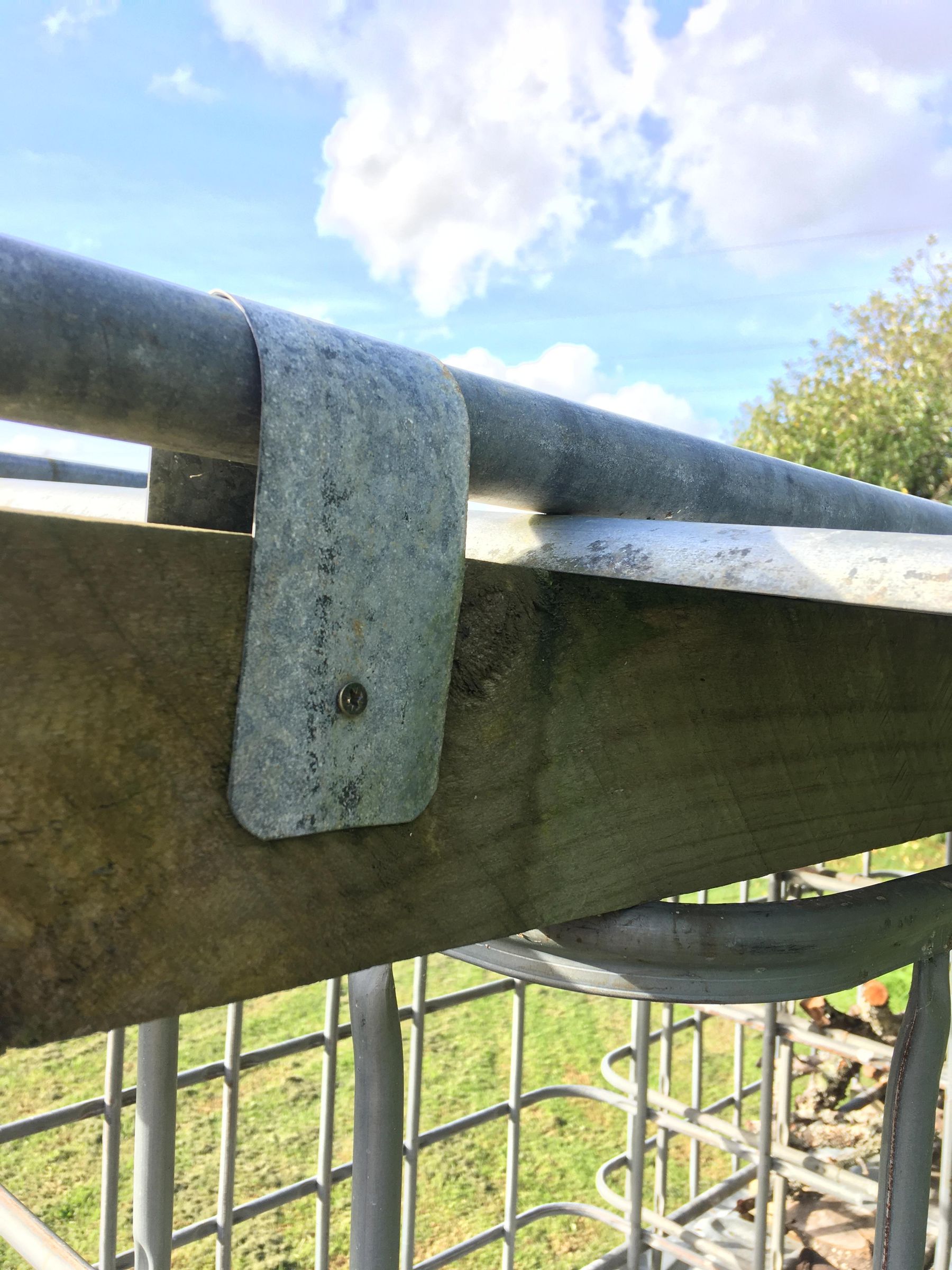 Firewood Storage From IBC Cages : 6 Steps (with Pictures) - Instructables