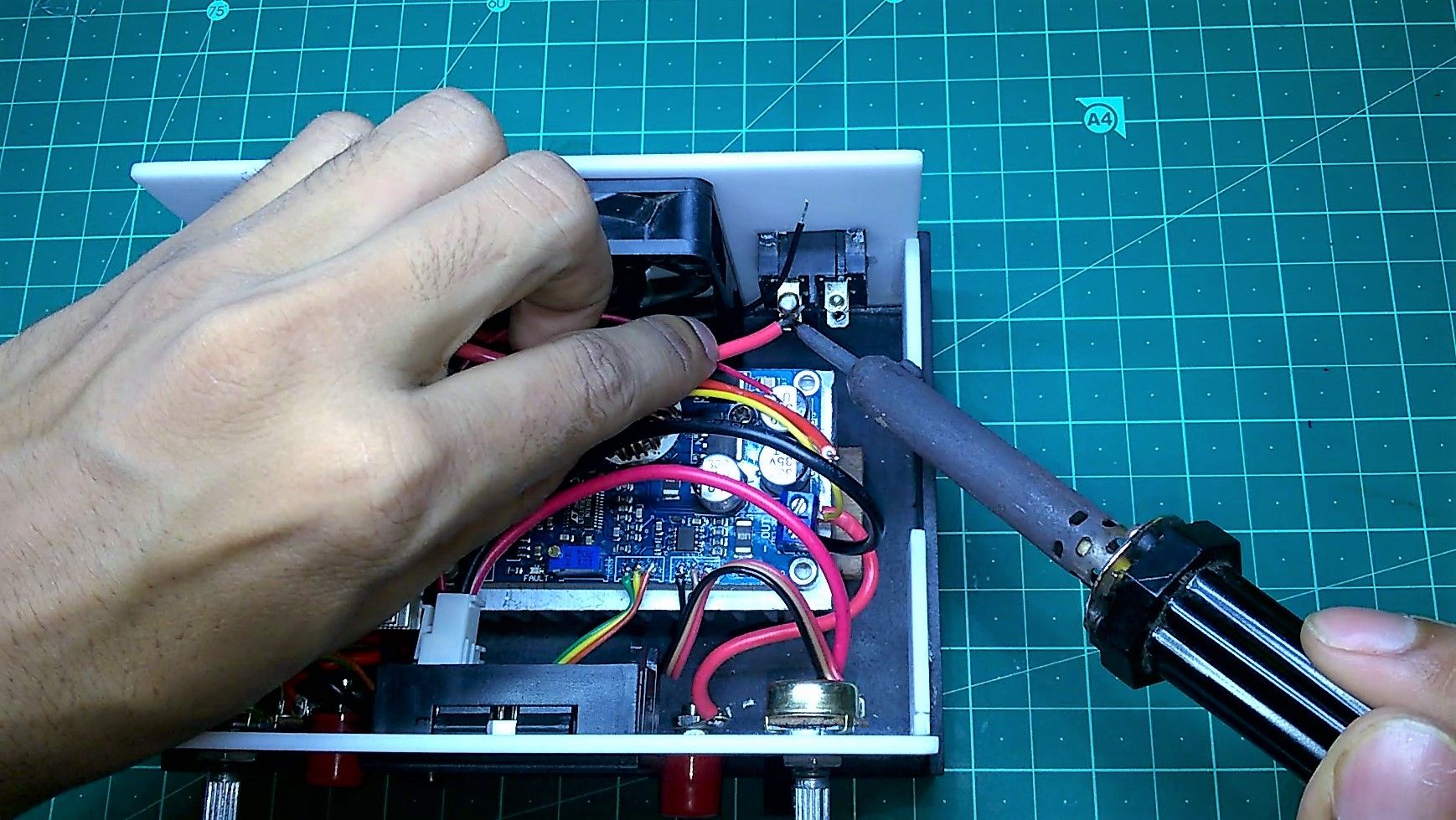 DIY Variable Power Supply With Adjustable Voltage and Current : 14 ...