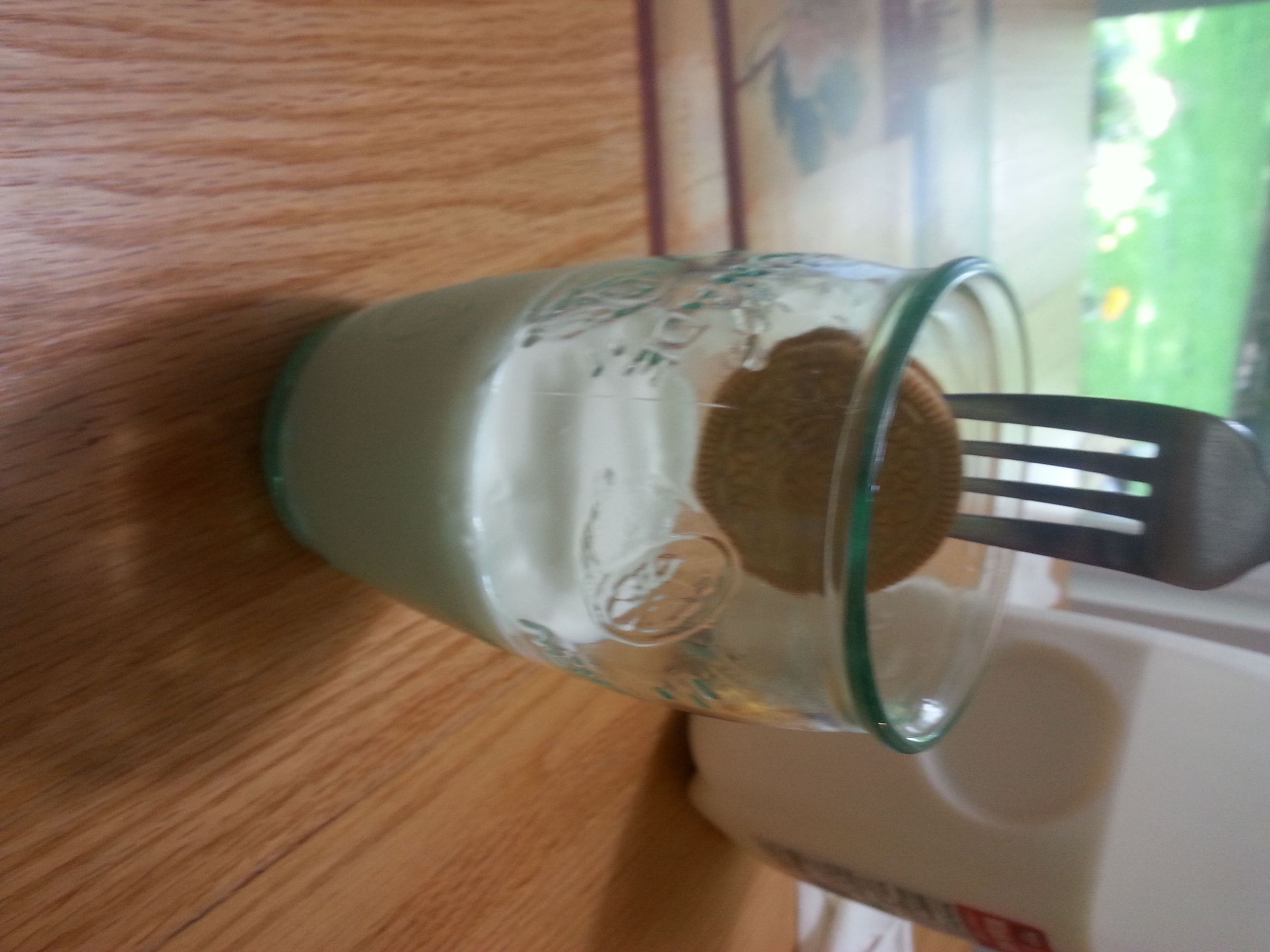 How to Dunk an Oreo! : 5 Steps - Instructables