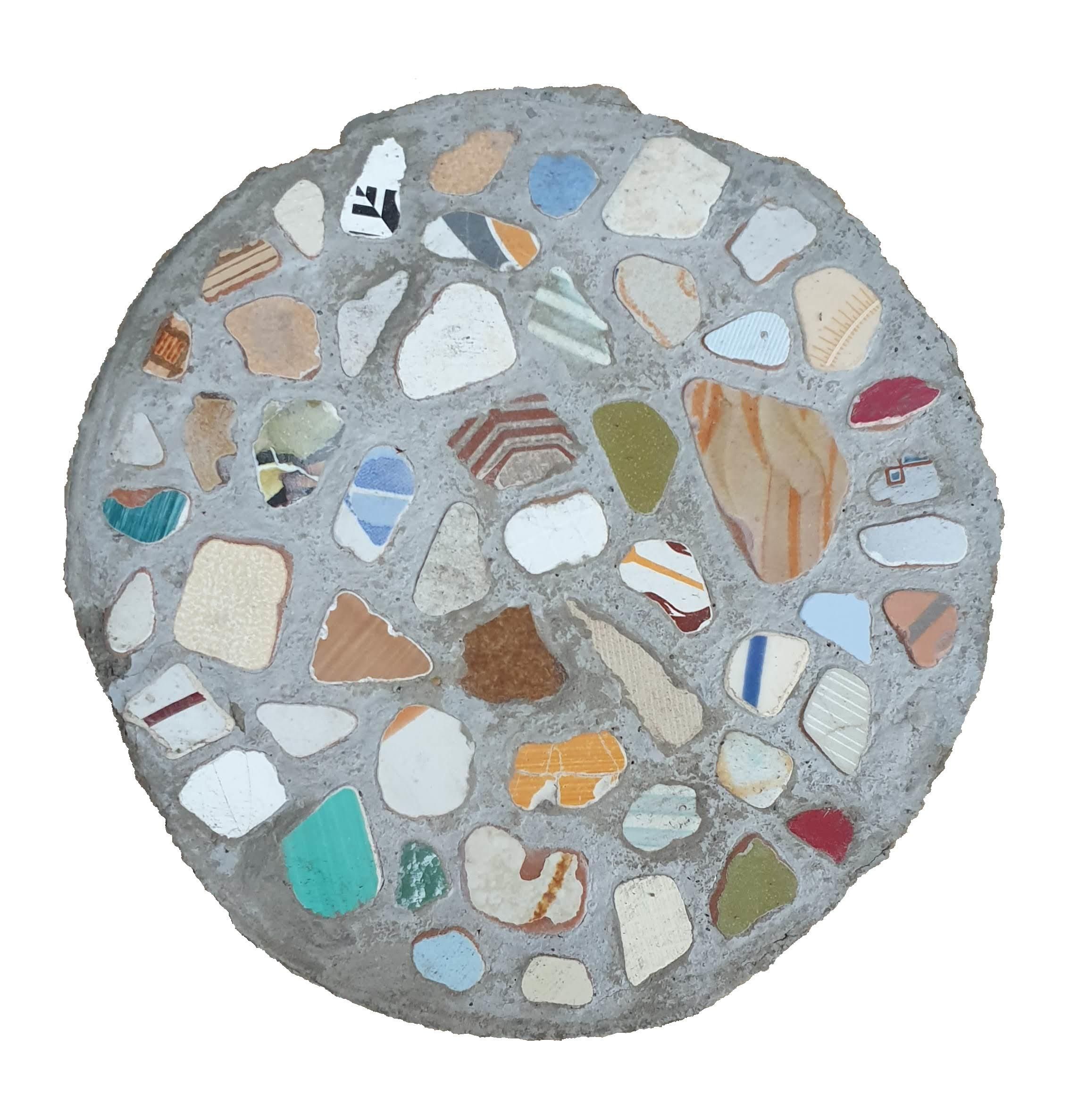 Concrete Steping Stone With Beach Tile Inlay : 6 Steps (with Pictures ...