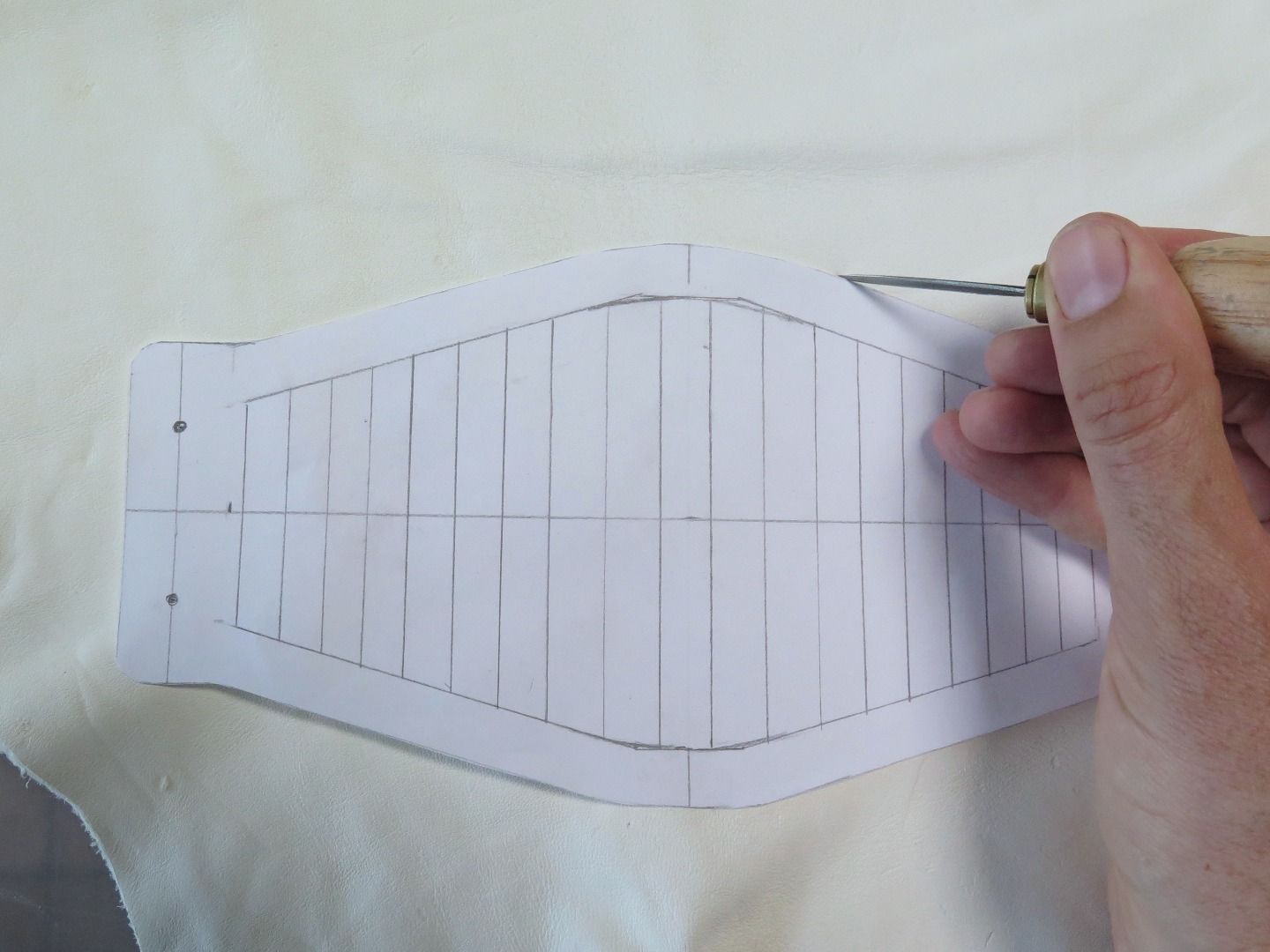 Leather Fish-Scale Cuffs : 9 Steps (with Pictures) - Instructables