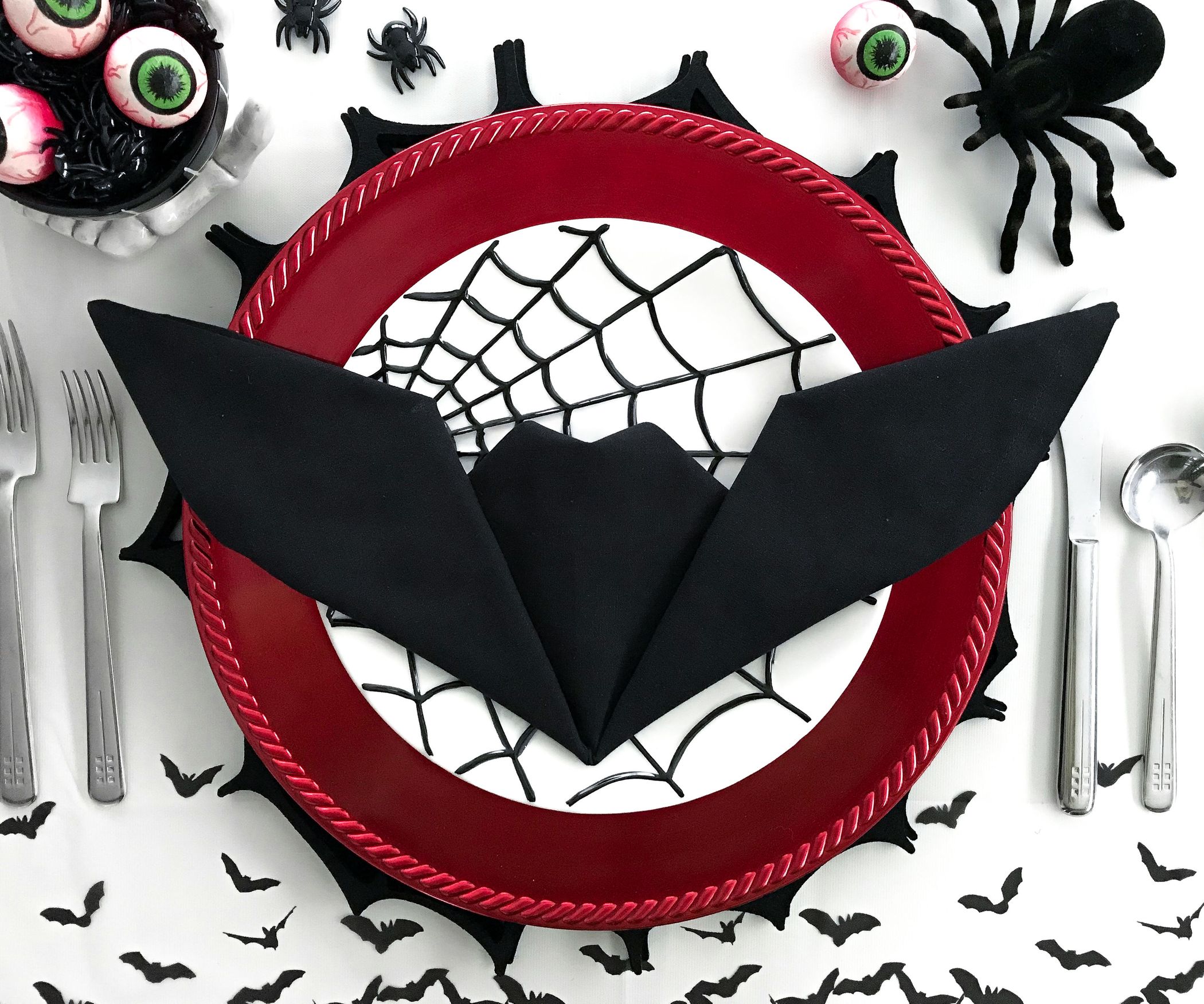 Bat Napkin Folding (with Pictures) - Instructables