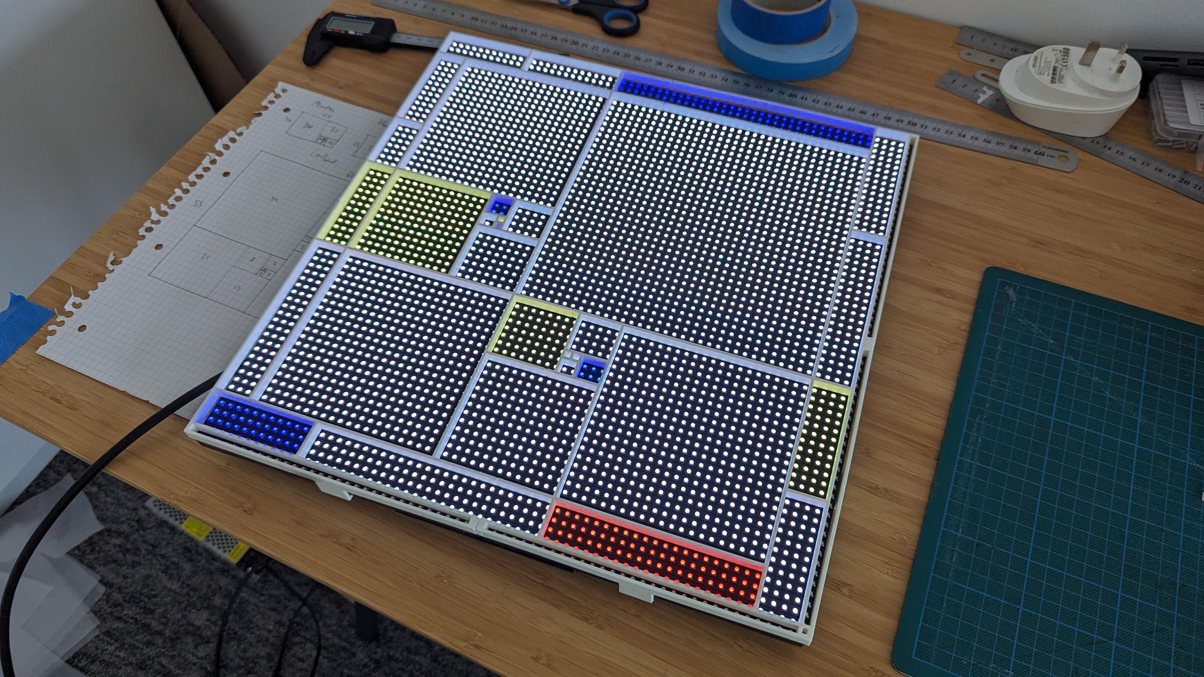 Fibonacci Mondrian Clock : 10 Steps (with Pictures) - Instructables