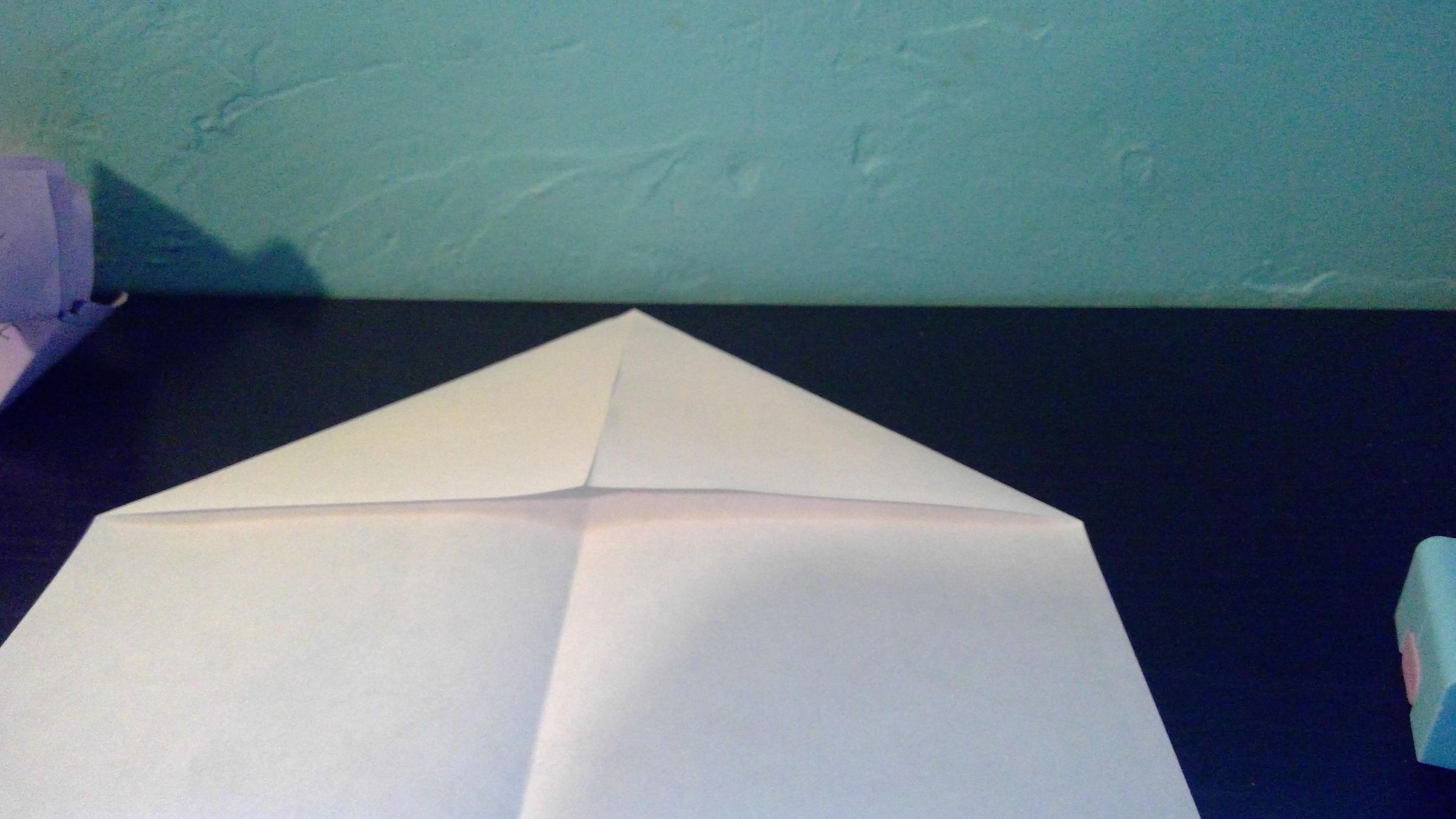 Long Airtime Paper Airplane Tutorial : 9 Steps - Instructables