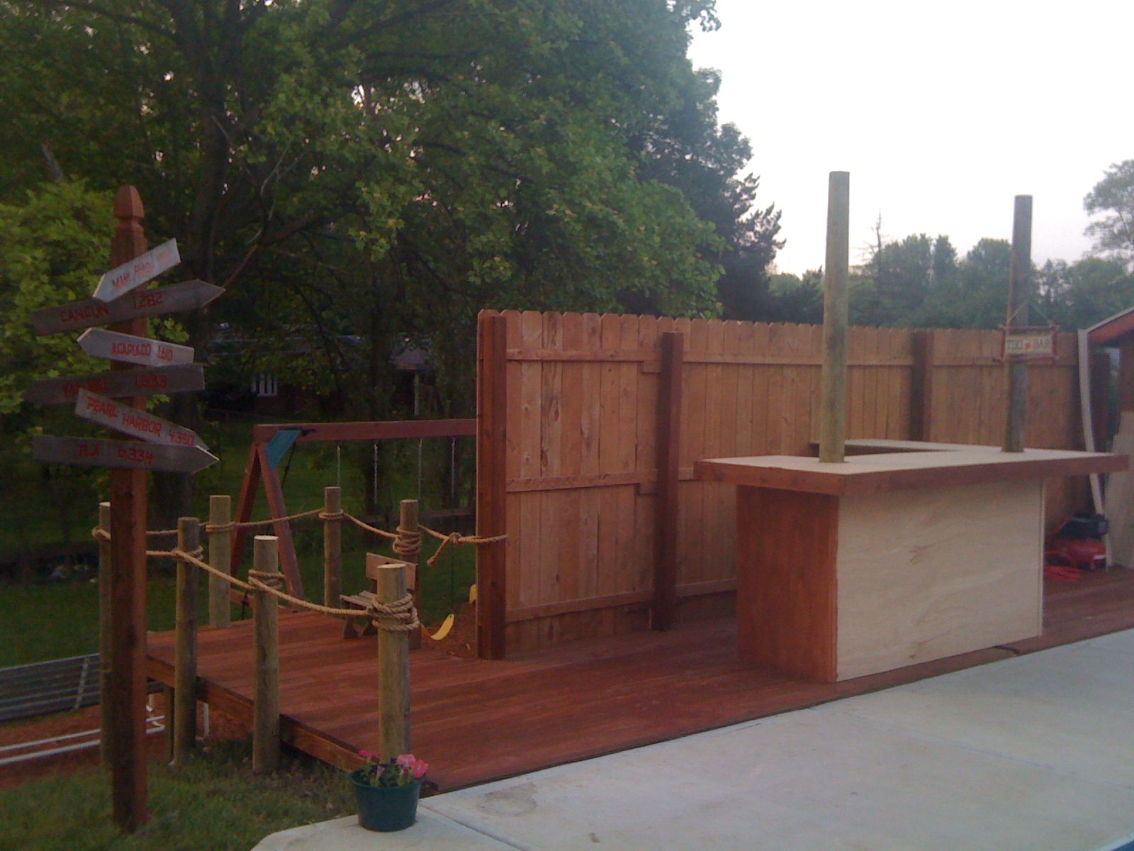 Poolside Tiki Bar : 5 Steps - Instructables